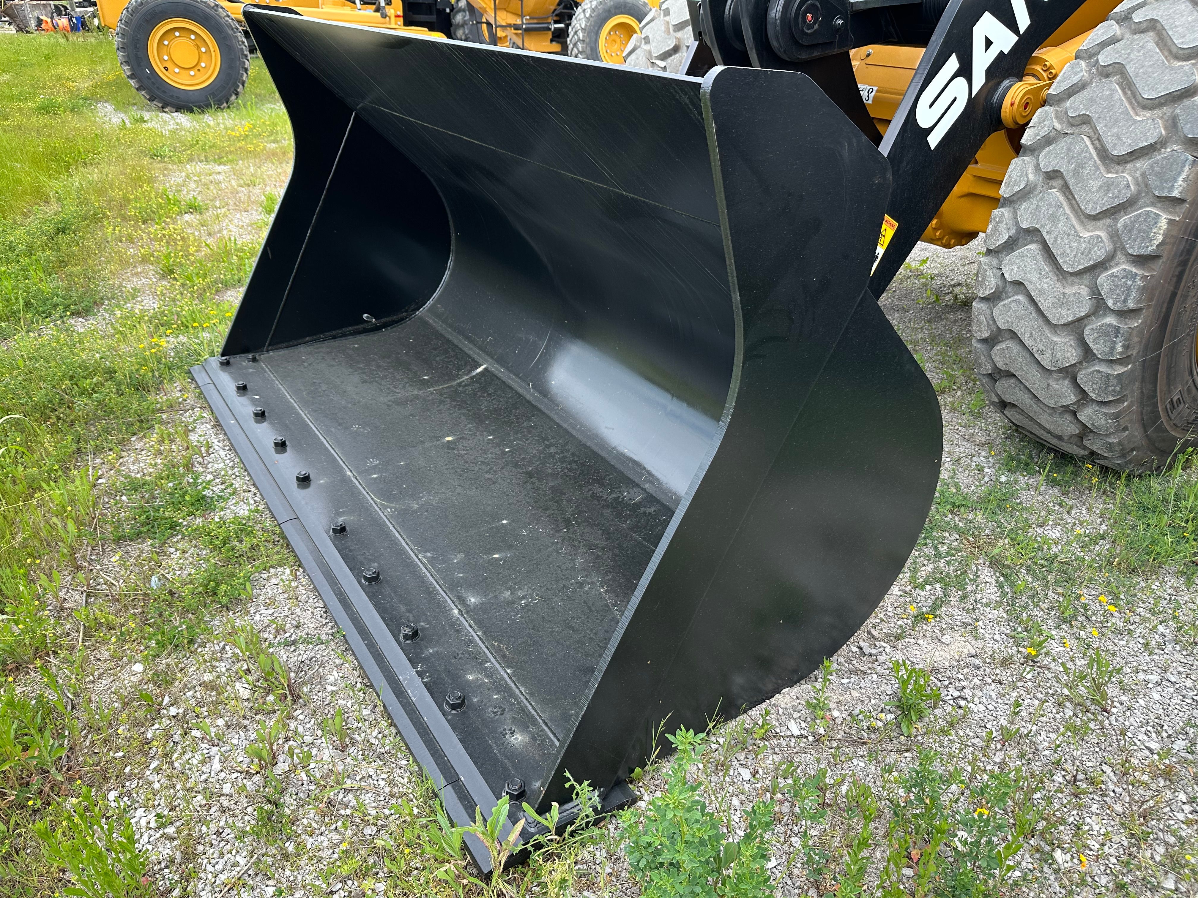 WHEEL LOADER BUCKET FOR SW305K For Sale | Newman Tractor