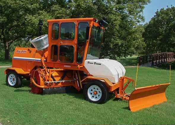 BROCE 350 Series Street Sweepers | Newman Tractor