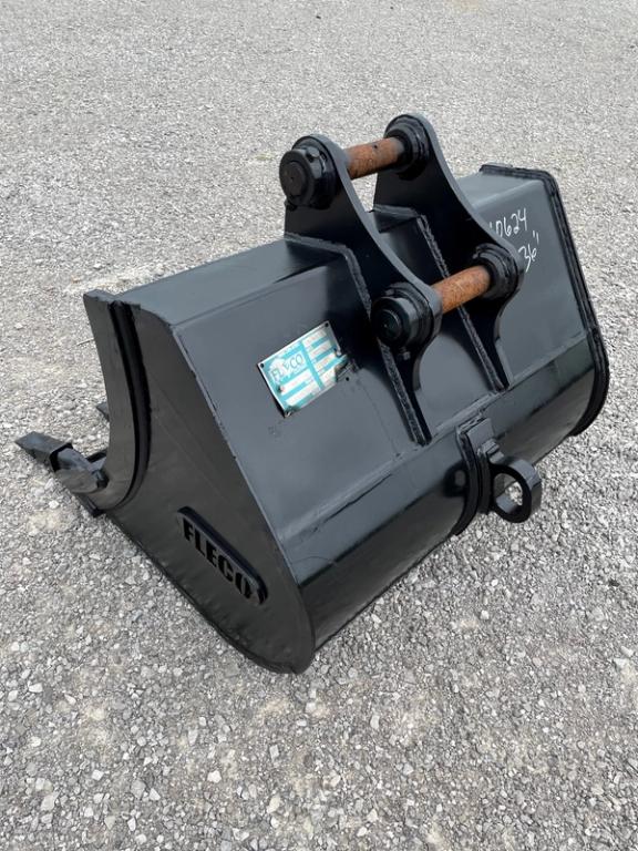 36" BUCKET FOR SY50U | Newman Tractor