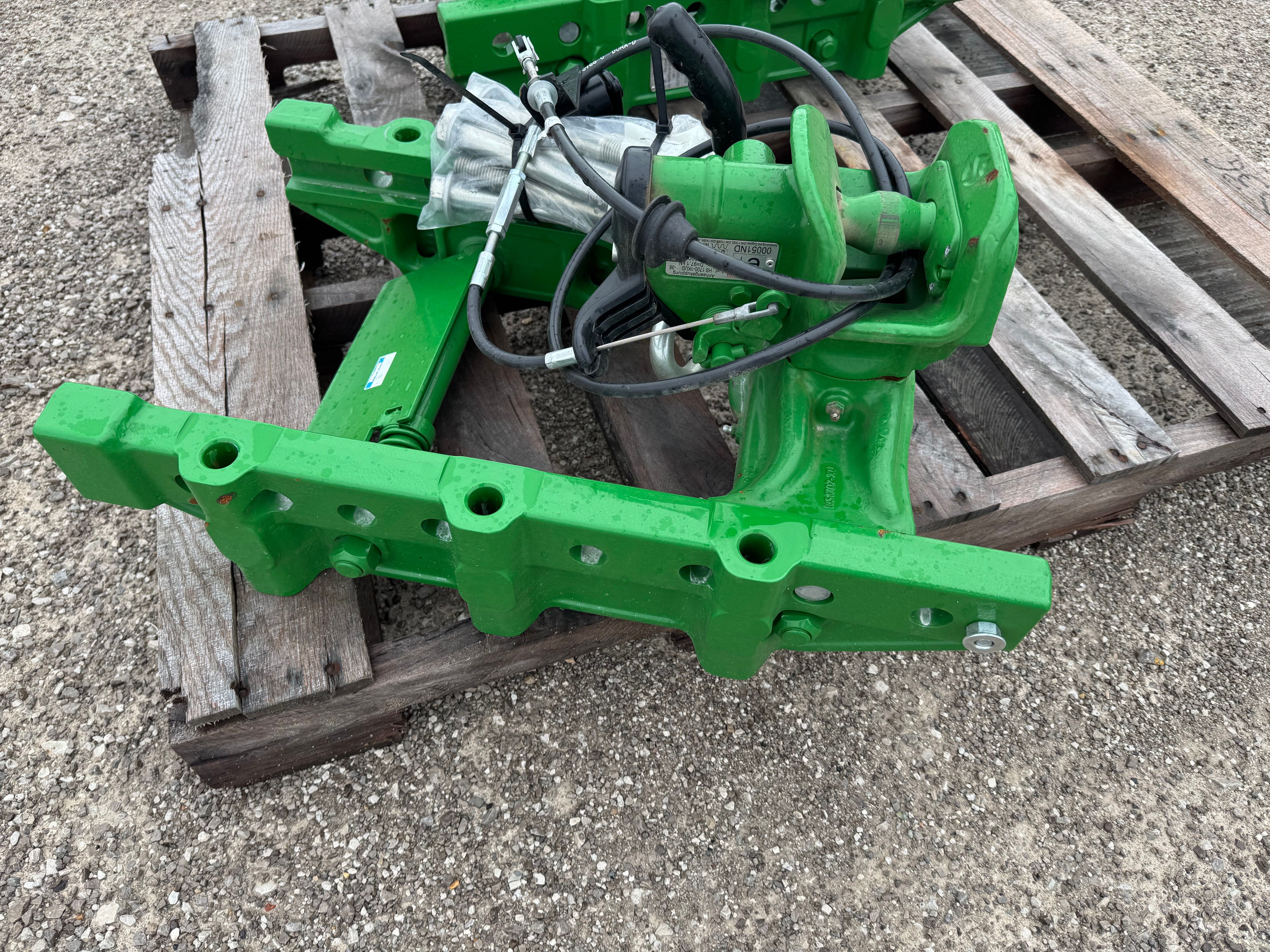 AUTOMATIC TRAILER HITCH FOR A 6155M TRACTOR For Sale | Newman Tractor