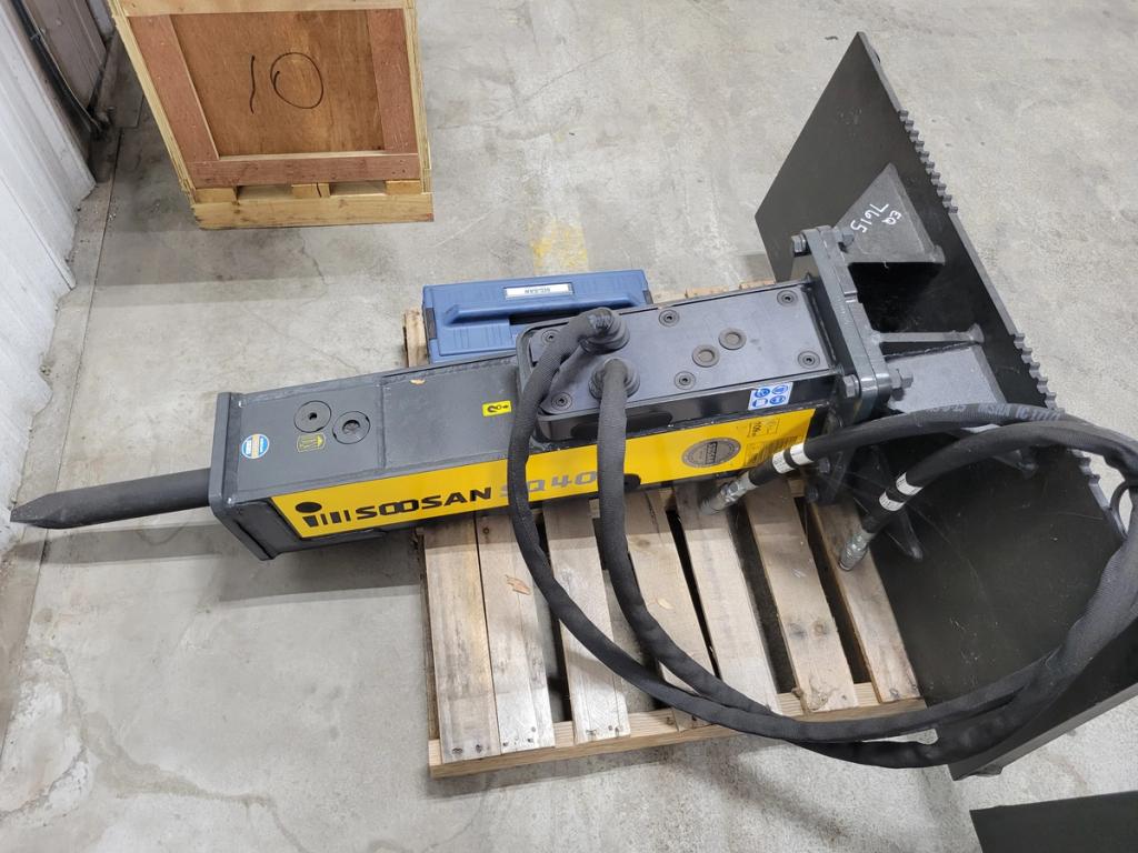 SOOSAN SQ40 HAMMER SKIDSTEER MOUNTED | Newman Tractor | Heavy equipment ...
