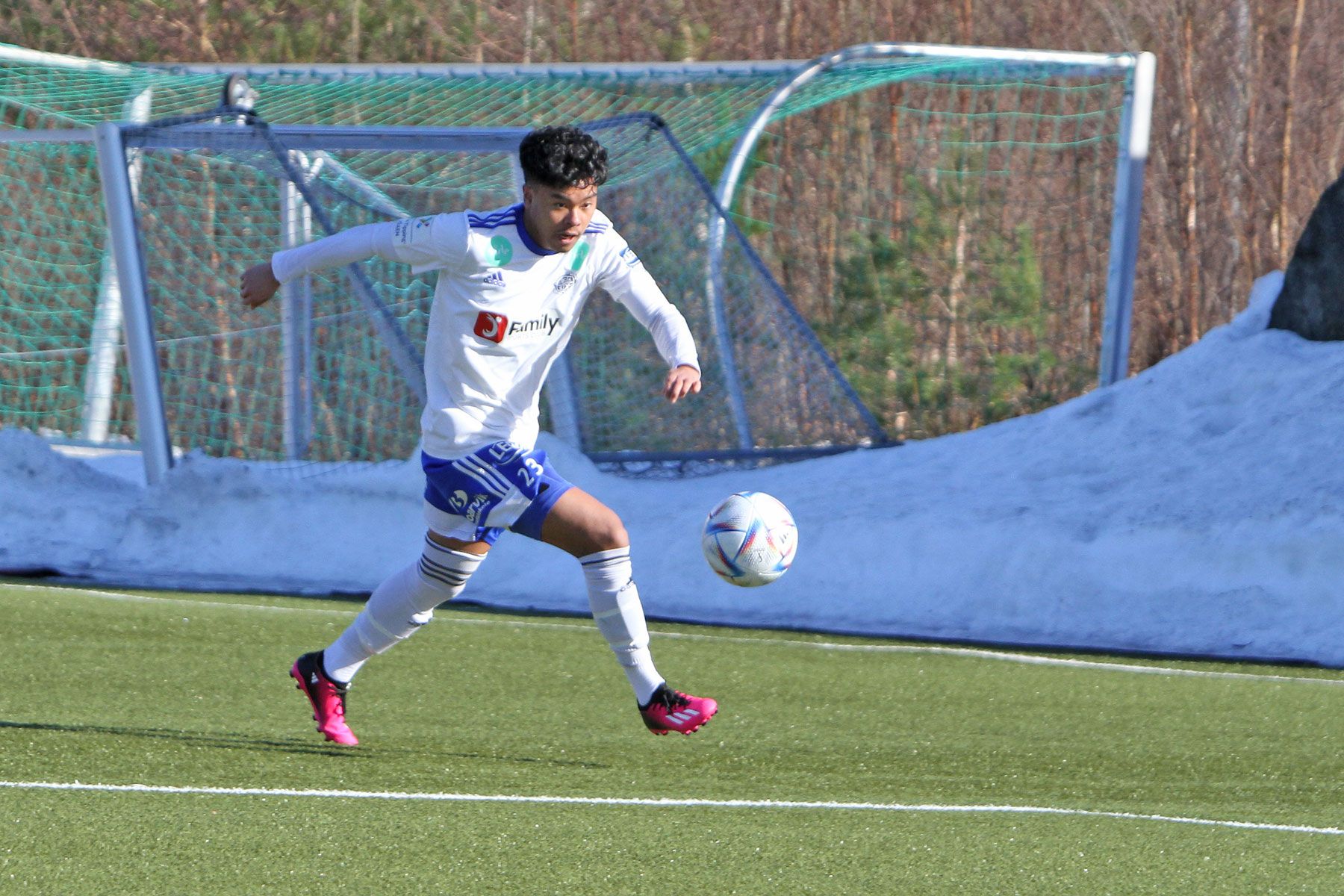 Leia to gongar over Sotra - Midtsiden