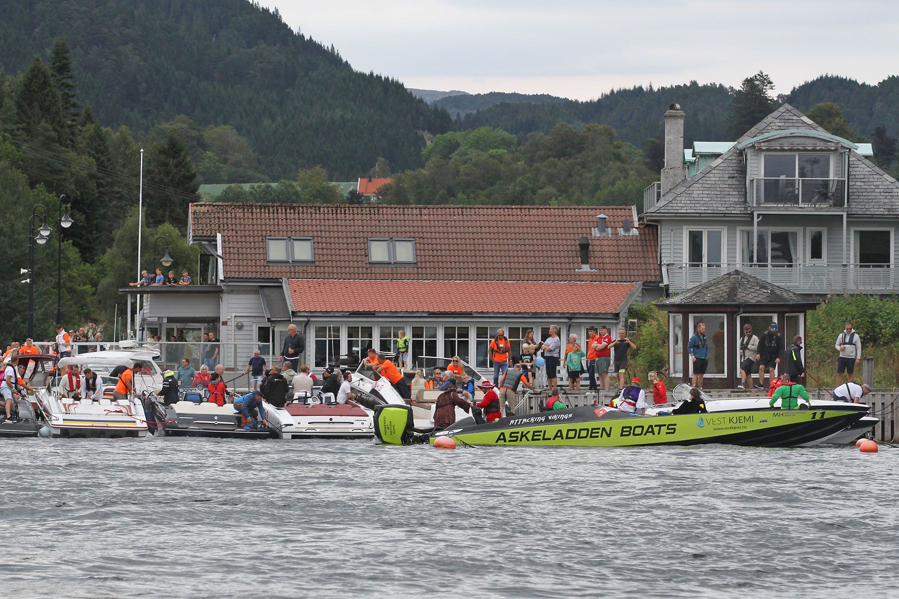 Kafé Ole B-bygget har kome for sal