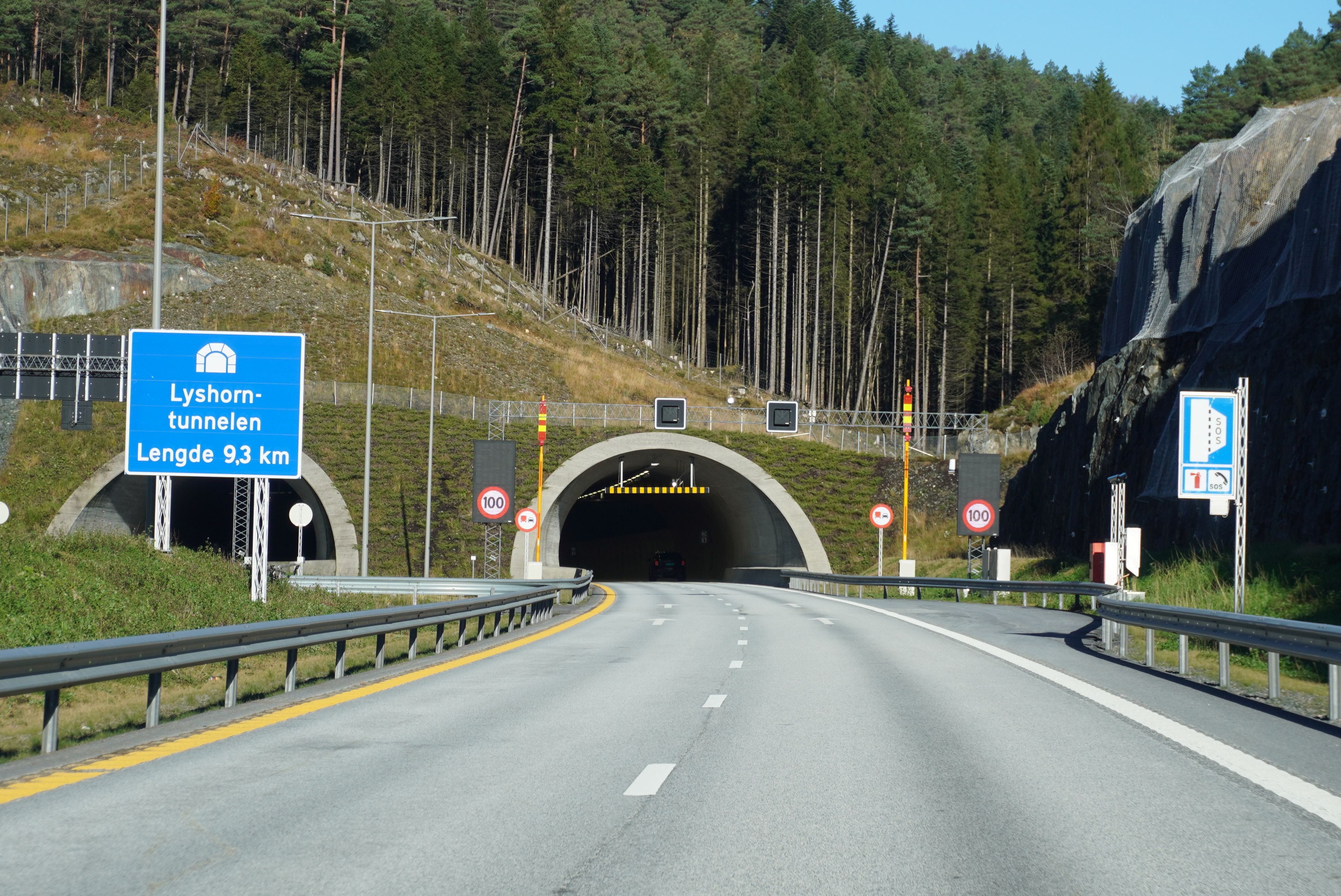 Tom tank - full førar - Midtsiden