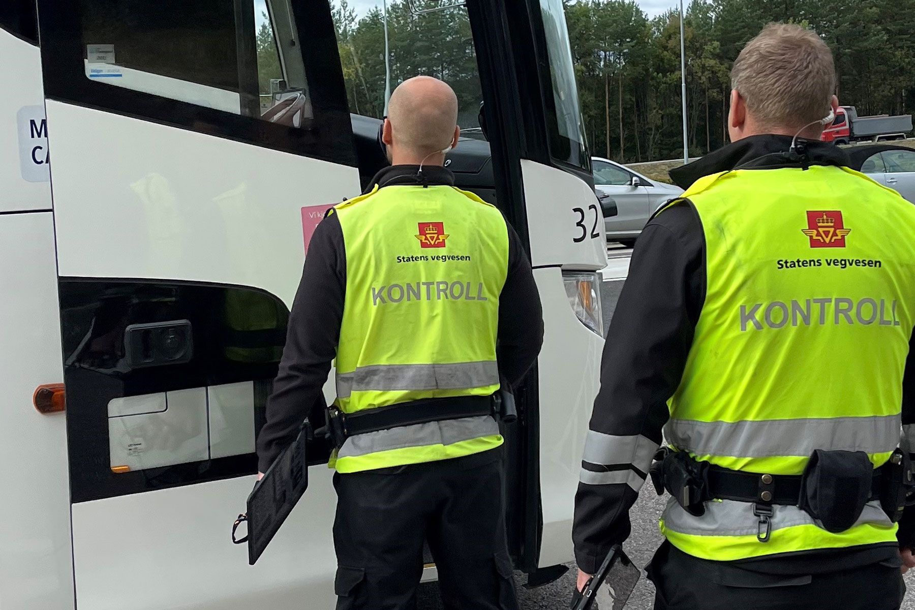 Landsdekkende kontroll i bruk av belte i buss - Midtsiden