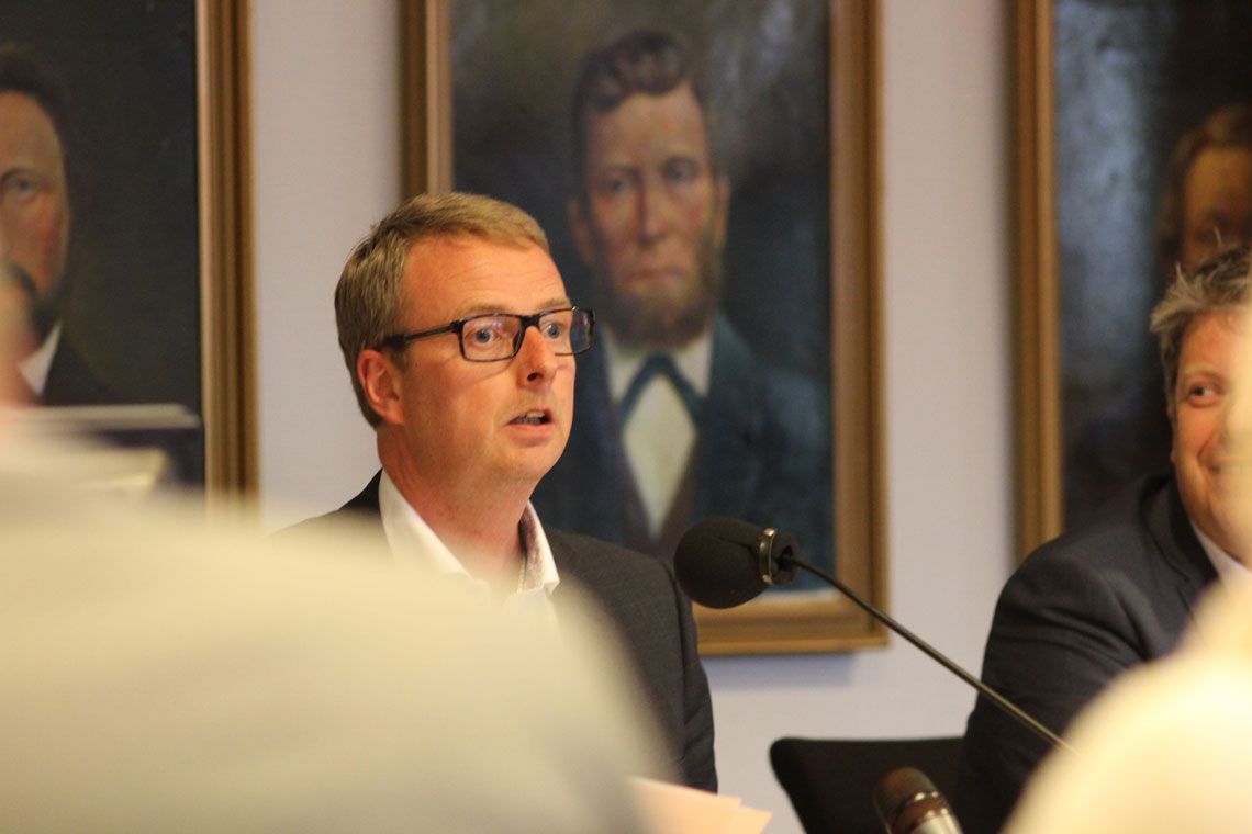 Os og Fusa sa ja - Midtsiden