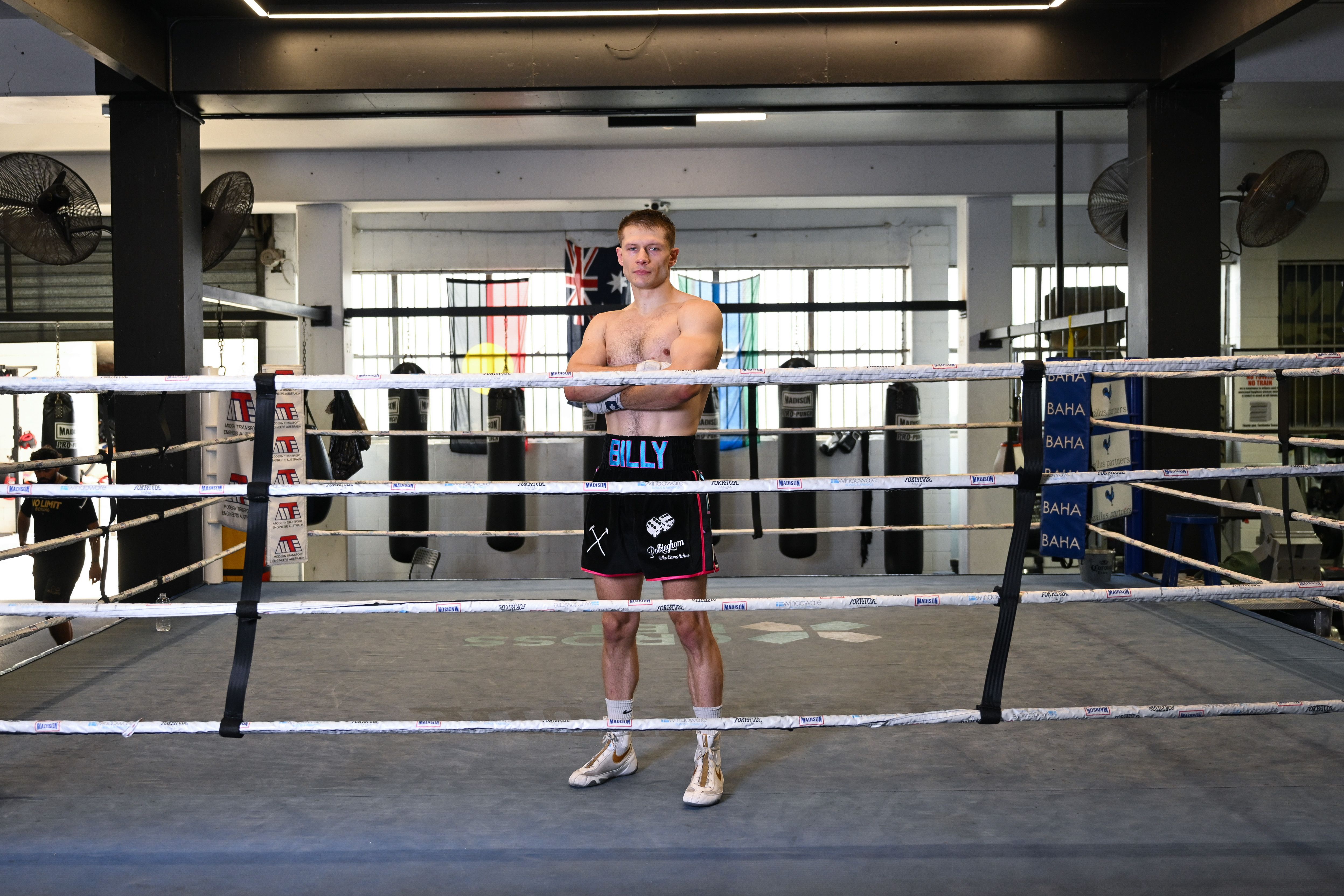 No Limit Boxing Signs Rising Star Billy Polkinghorn | No Limit Boxing