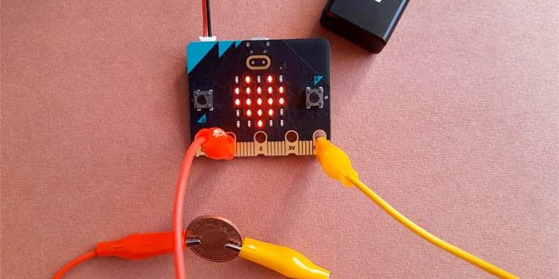 Conductivity tester | micro:bit