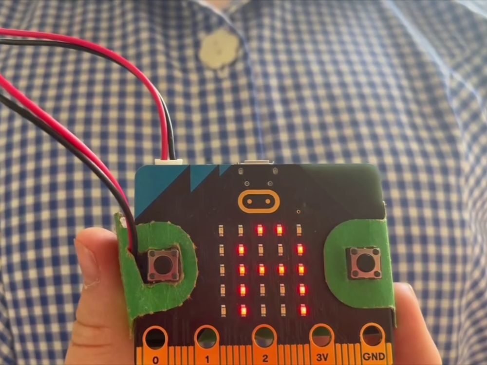 First lessons with MakeCode and the micro:bit | micro:bit