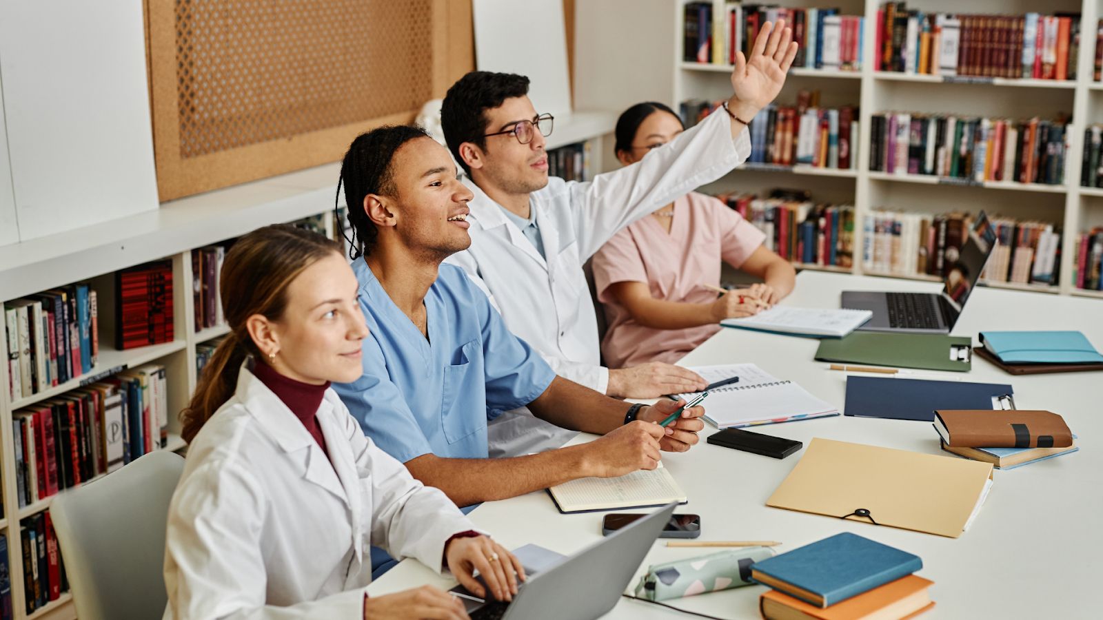 DO vs. MD: Degree Differences in Education, Jobs & Salary | Leland | Leland