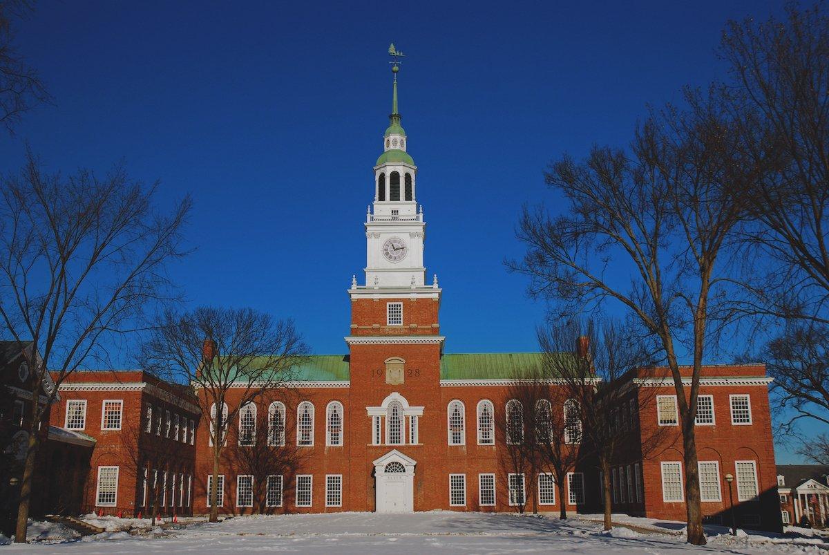 Yale SOM MBA: Acceptance Rate, Deadlines, Cost, Requirements, & Program ...