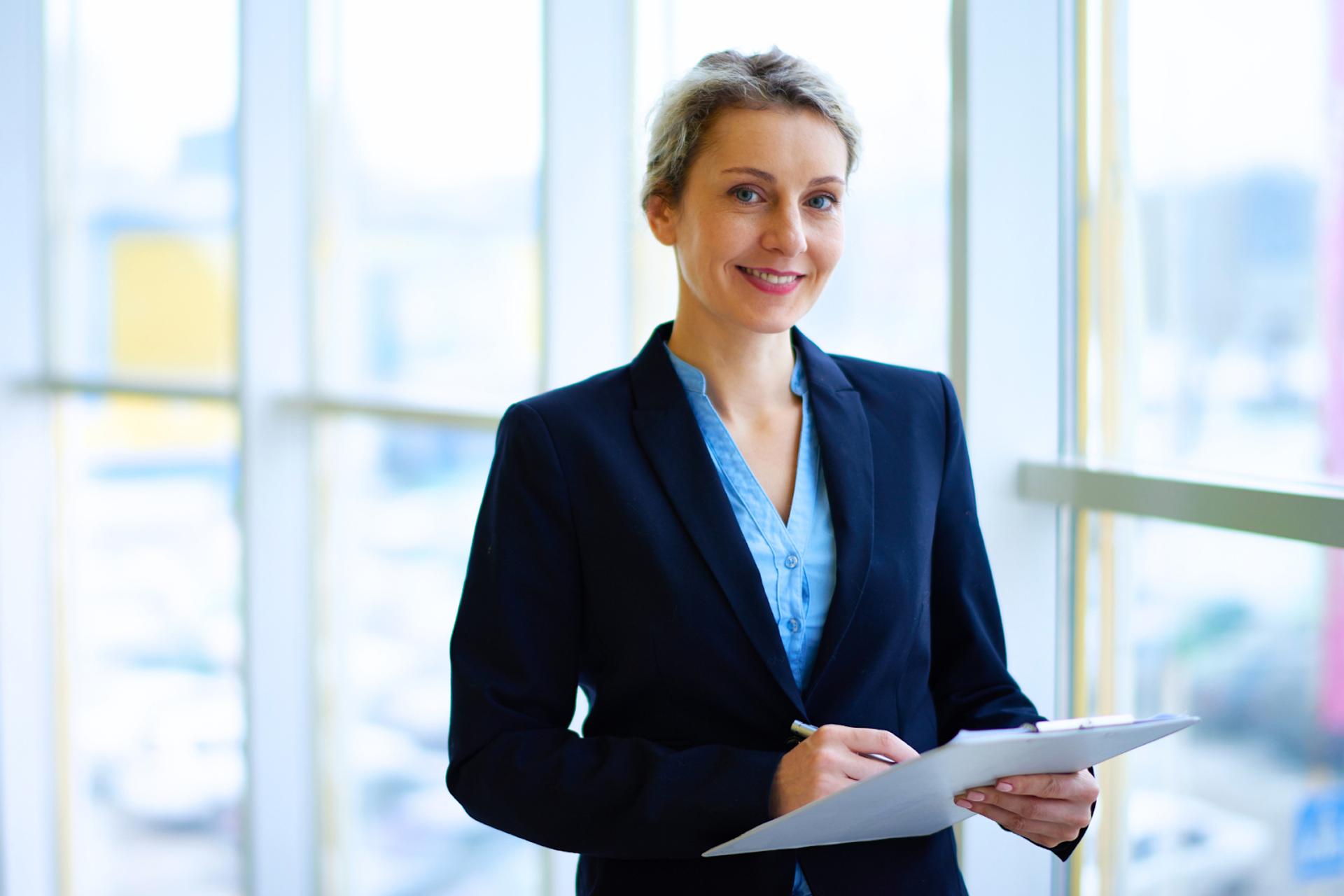 How to Land a Bain Associate Consultant Role: Application, Resume ...