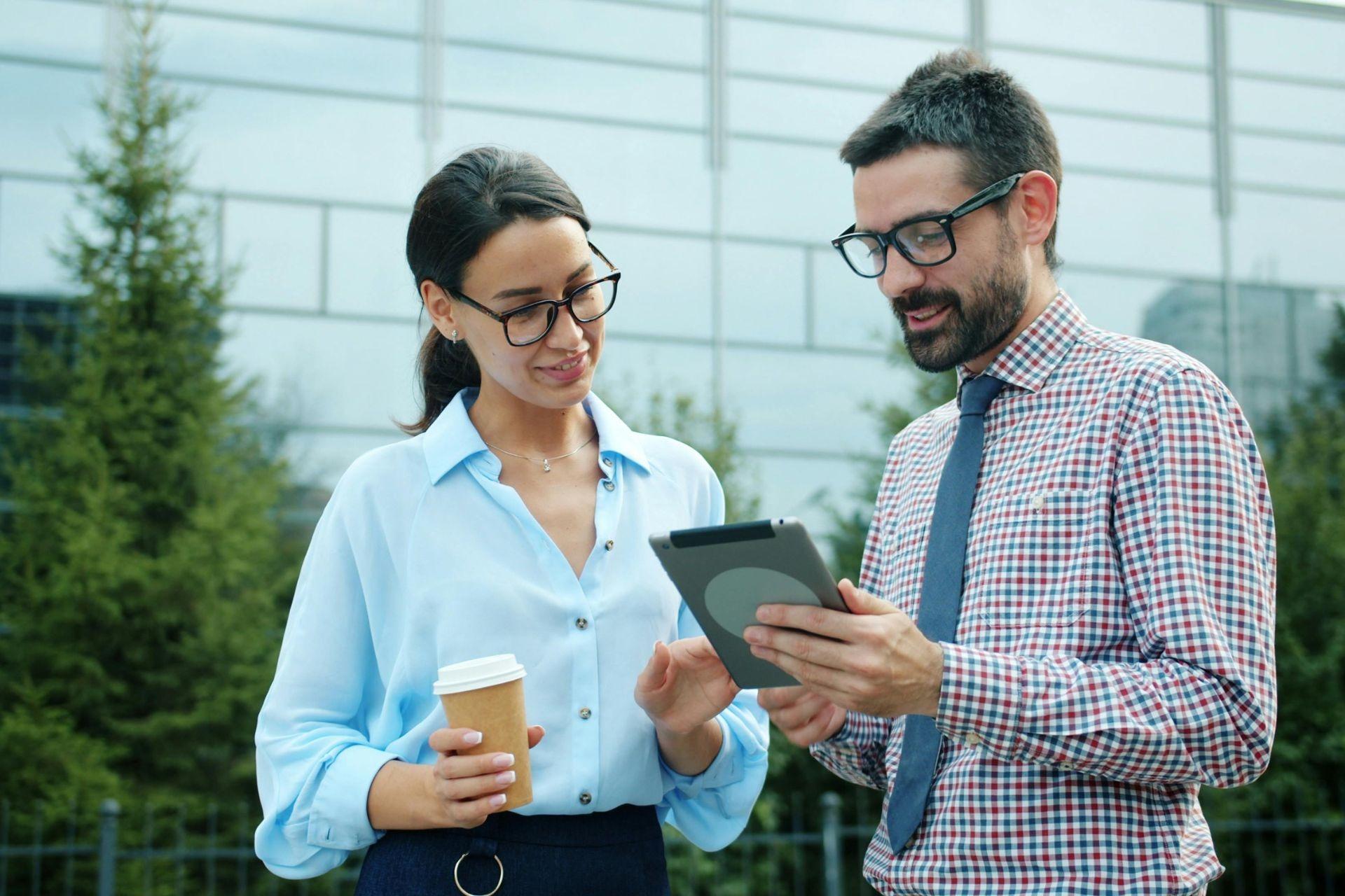 Fellowship vs Internship: What's the Difference & How to Land One | Leland