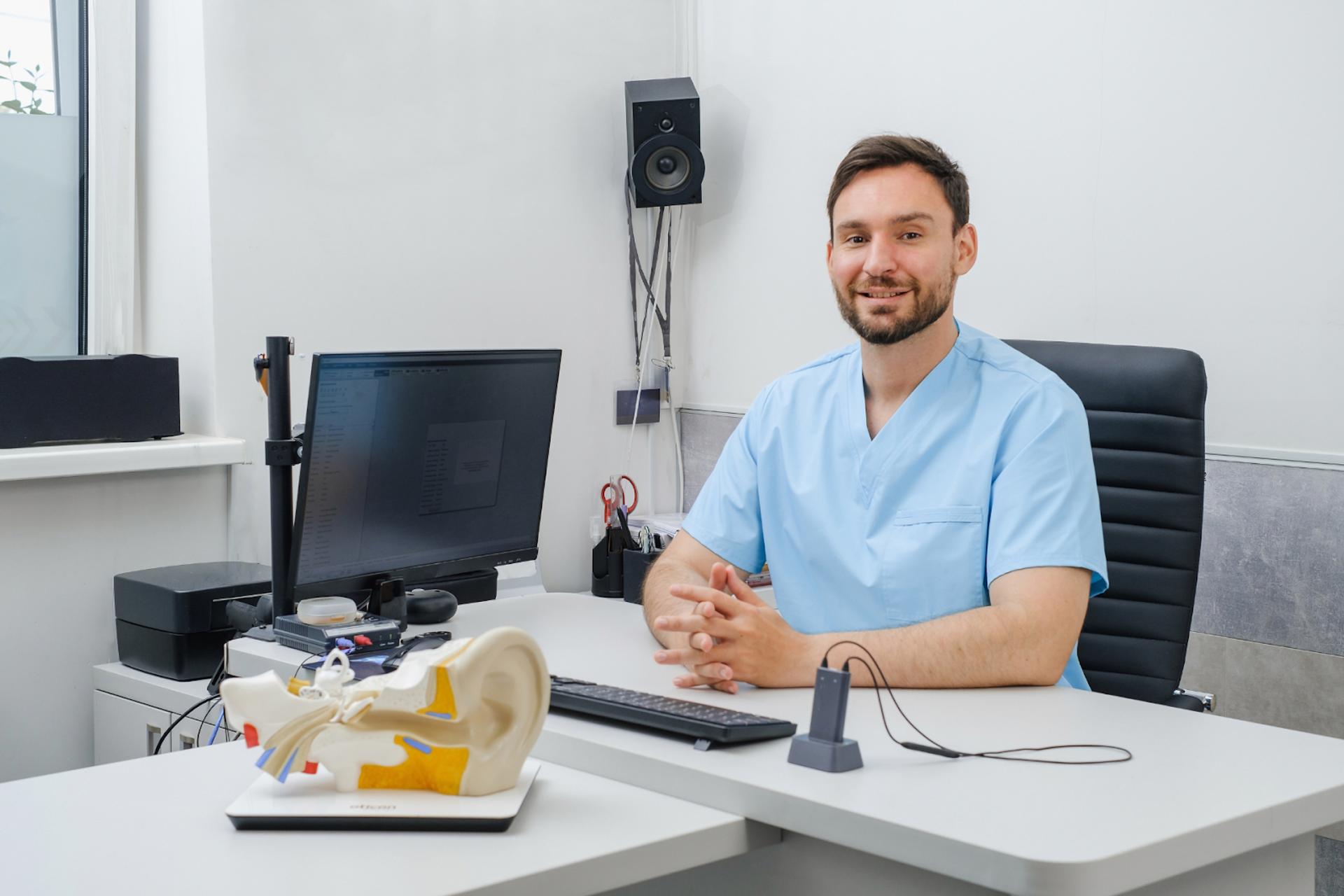 How to Become an Audiologist: Schooling, Career Path, & Salary | Leland