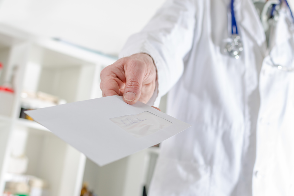 Medical School Update Letter – What it Is & How to Write One (With ...