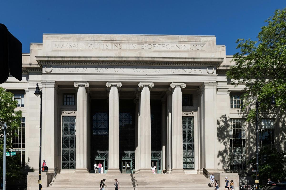 MIT Sloan MBA: Acceptance Rate, Deadlines, Cost, Requirements ...