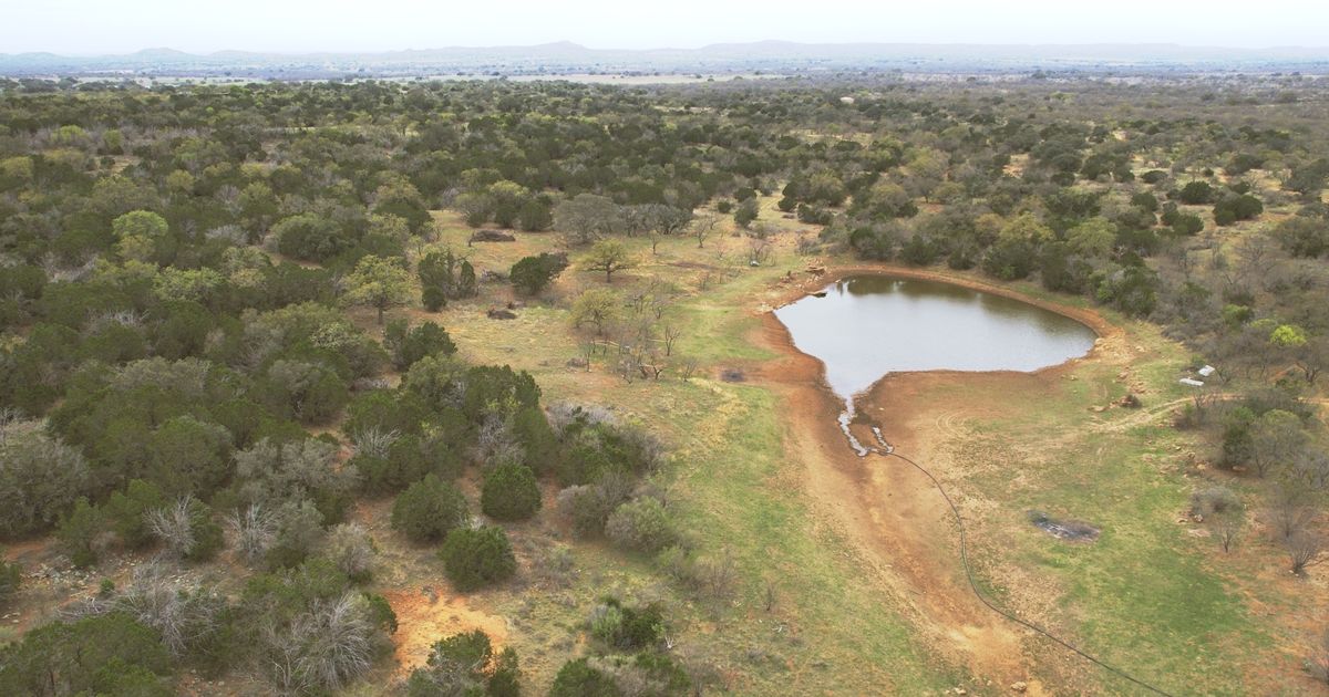 Angel Ranch - Stunning 340 +/- acre recreational hunting ranch close to ...
