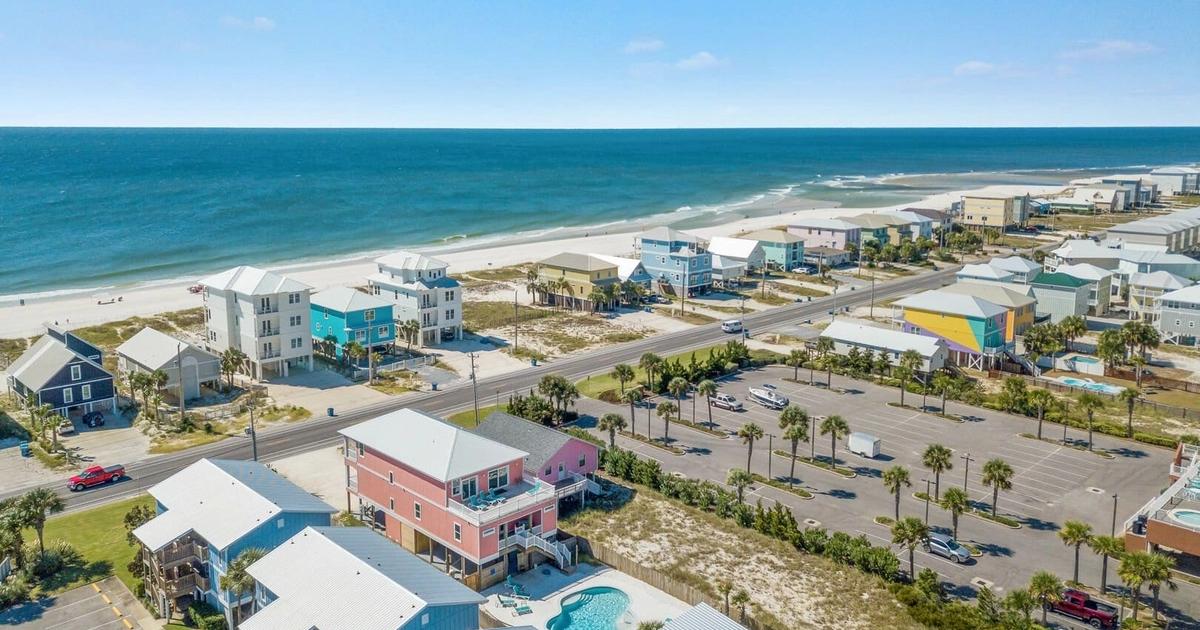 Double the Fun in the Sun: Alabama Beach Houses With Private Pools ...