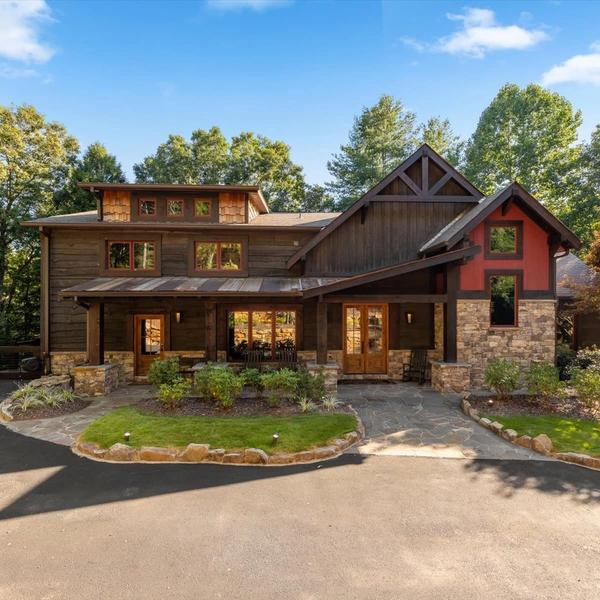 River Joy Lodge | Blue Ridge Vacation Rental | The 100 Collection™