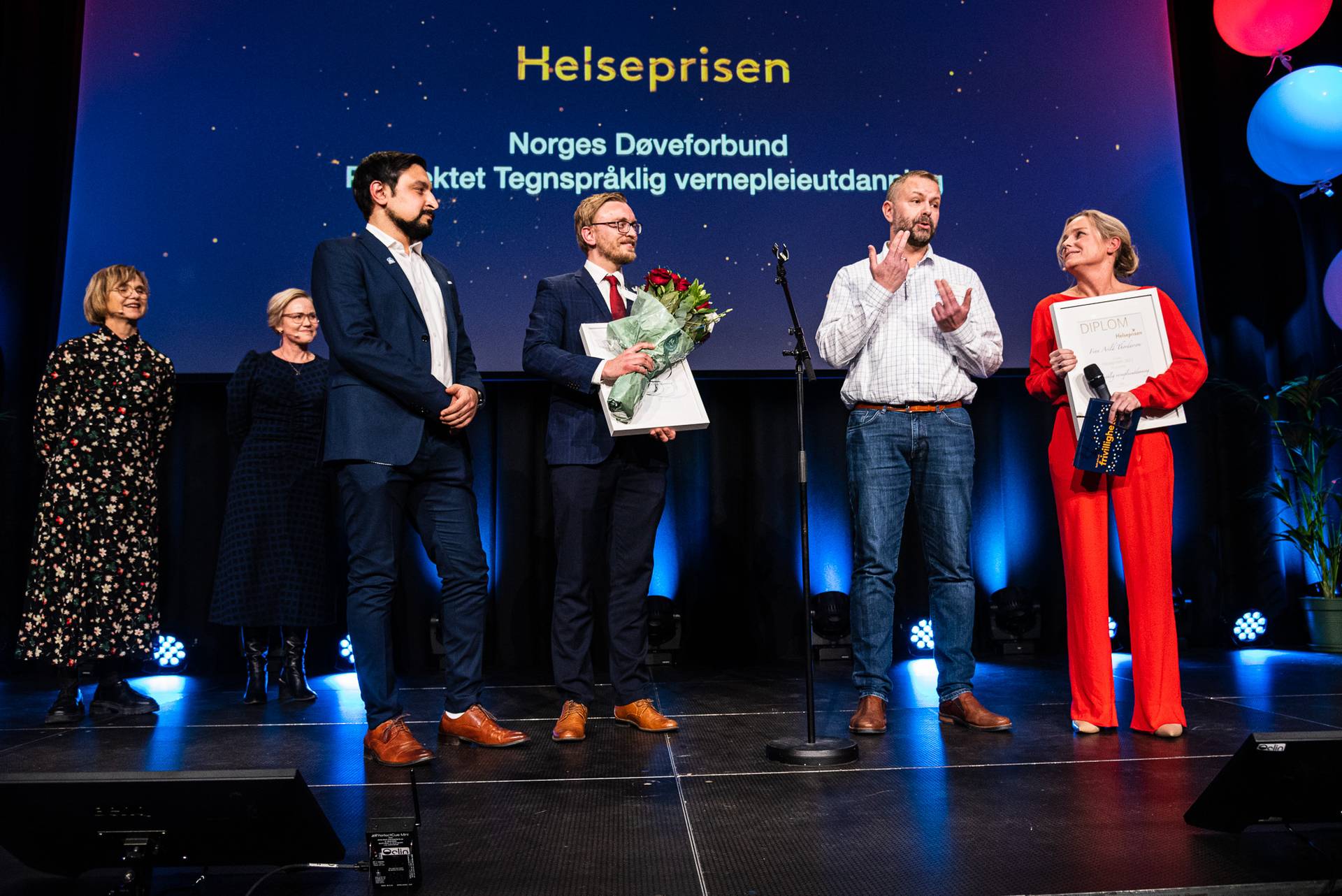 Mangelfull tilrettelegging av arrangementer er et demokratisk problem