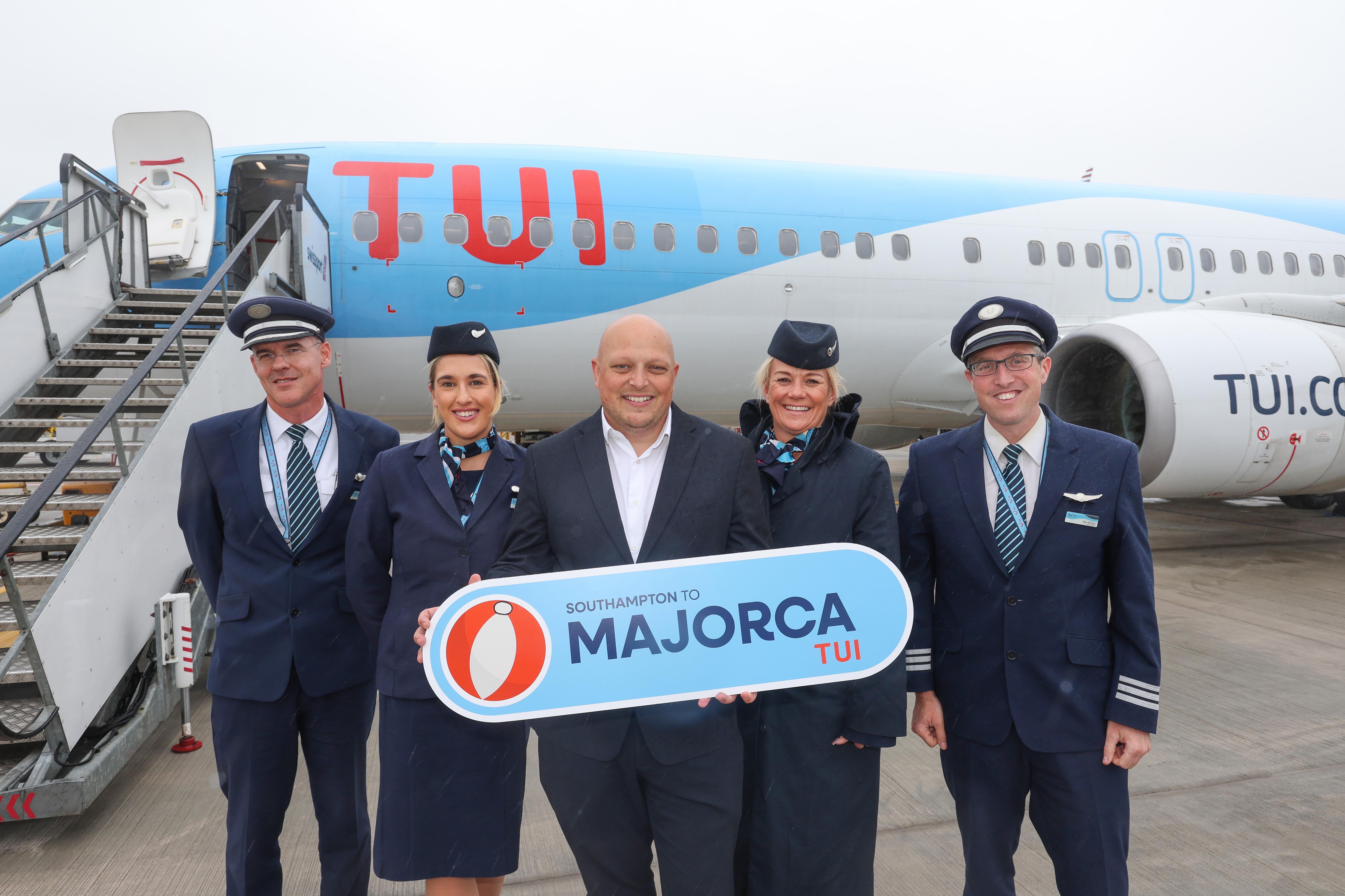 TUI Airways takes flight from Southampton Airport for first time in 15 ...