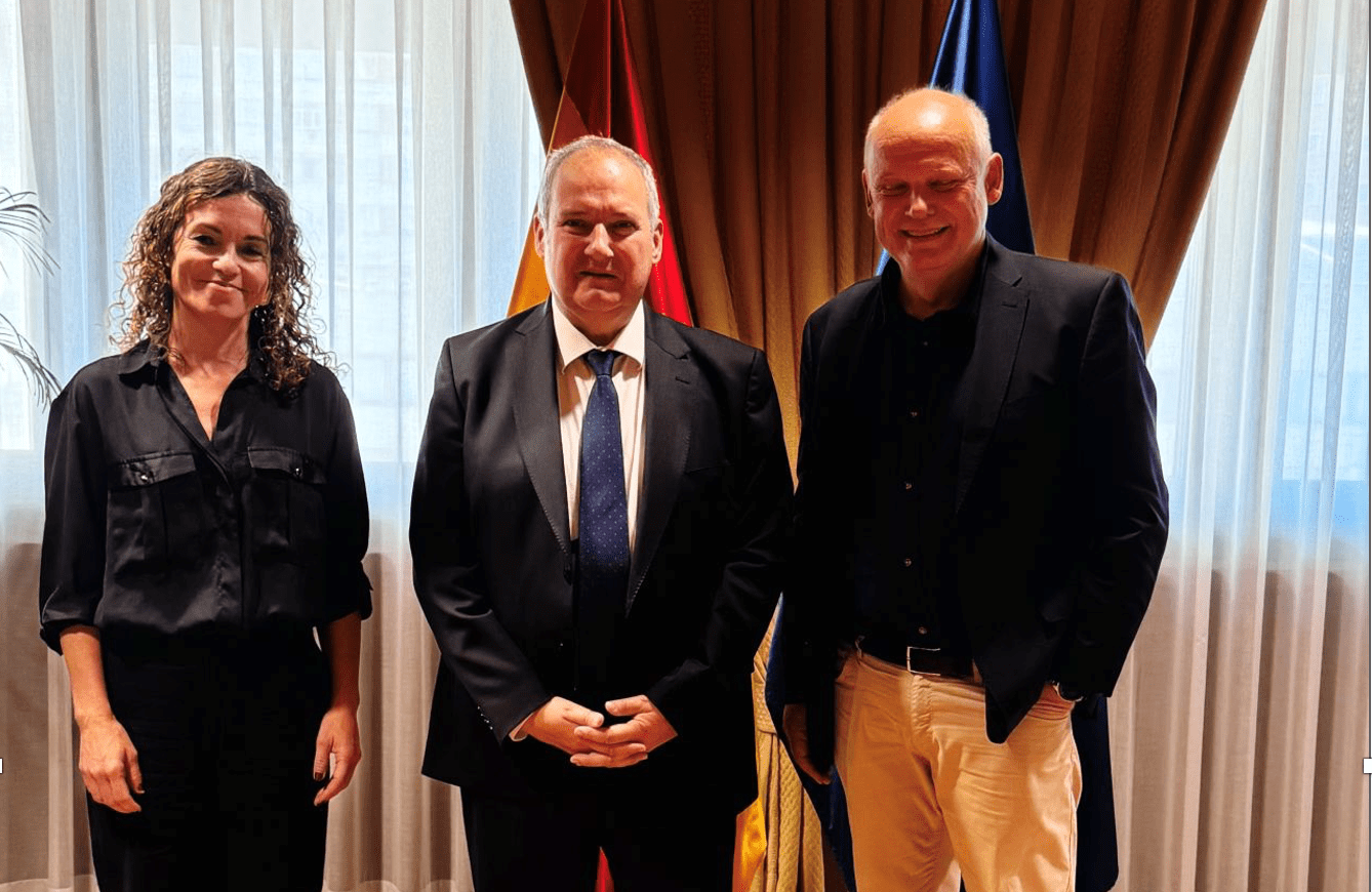 TUI CEO Sebastian Ebel meets Spanish Industry and Tourism Minister ...