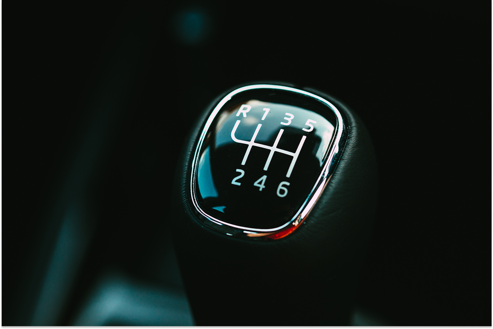 When to change gears in a manual car