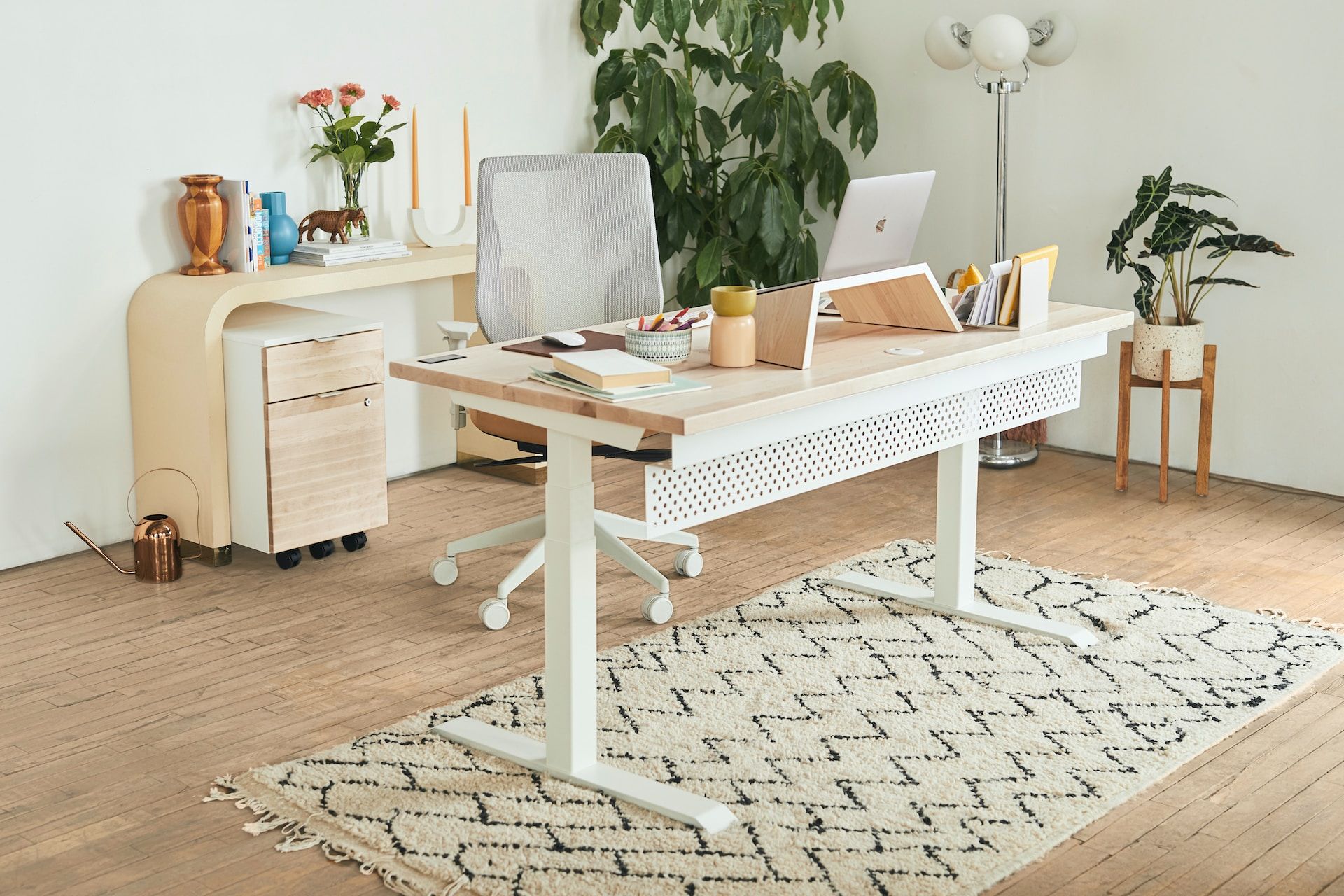 Mastering Physical Workspace Design for Productivity
