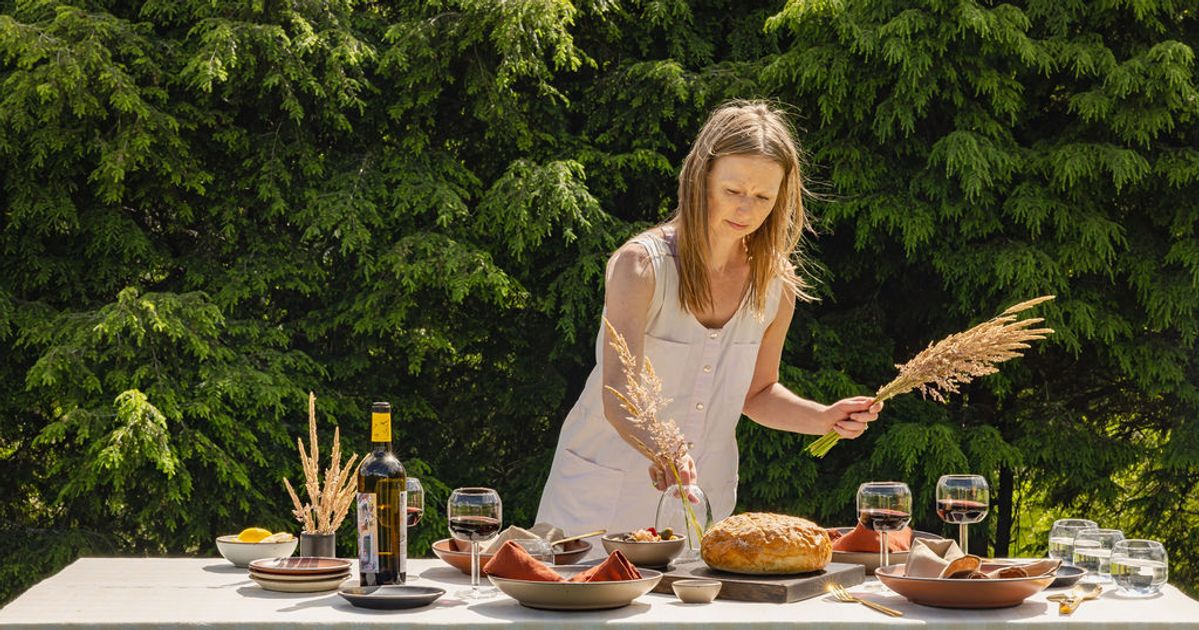 3 Ways to Build a Table Setting