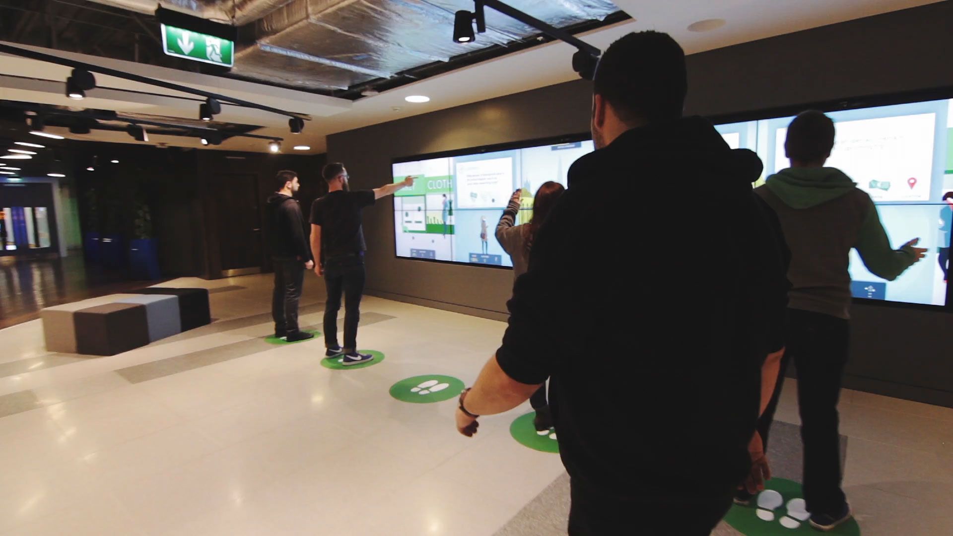 Google Video Wall | CLEVERºFRANKE