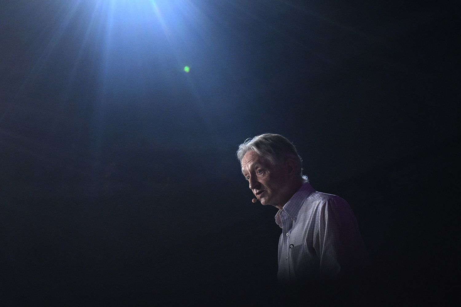 AI ‘godfather’ Geoffrey Hinton wins Nobel Prize for physics