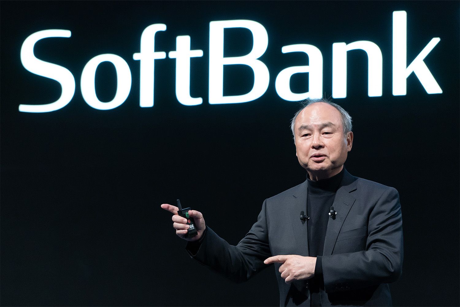 SoftBank promises $100b in US investments