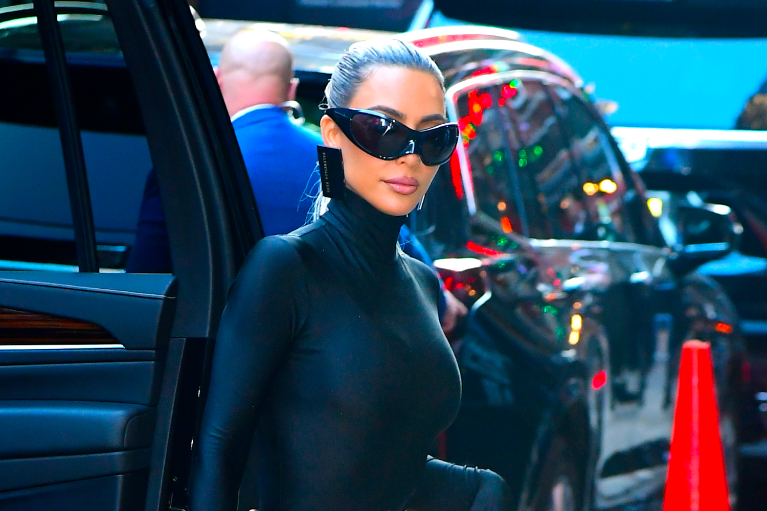 Kim Kardashian to pay $1.26m to settle SEC investigation into her crypto promotion