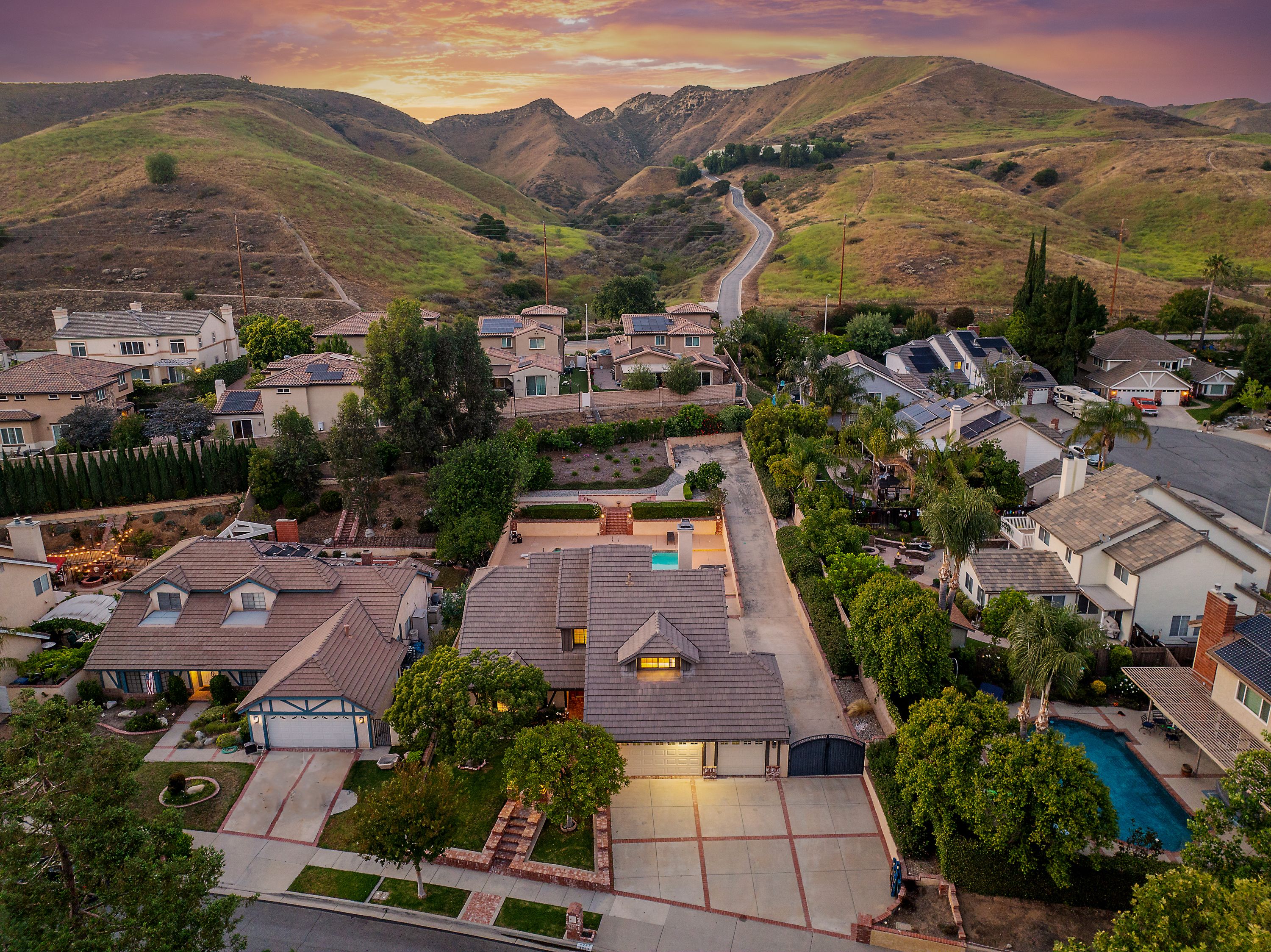 The ‘Poltergeist’ home is now an Airbnb