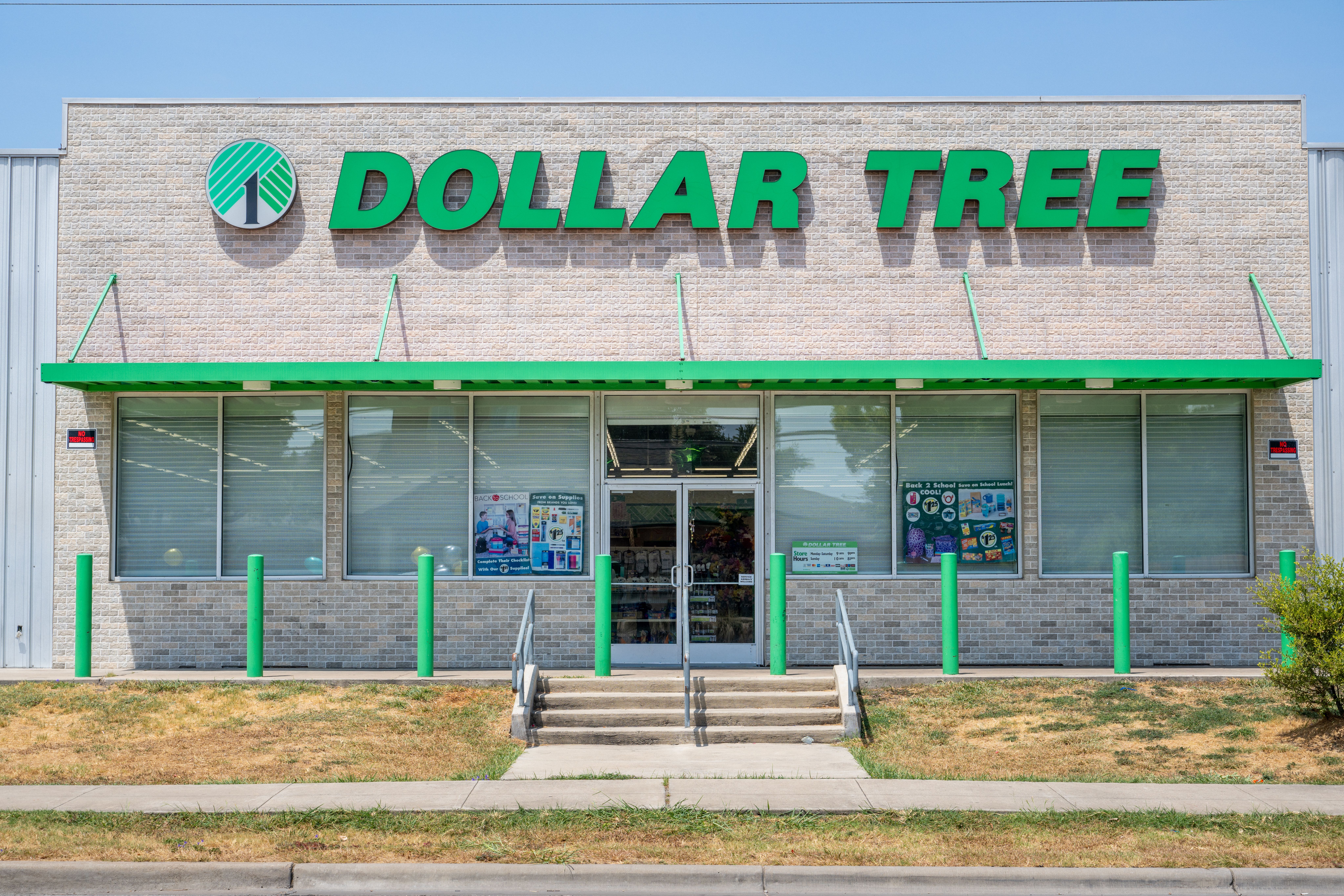 Dollar Tree to close 1,000 Family Dollar stores
