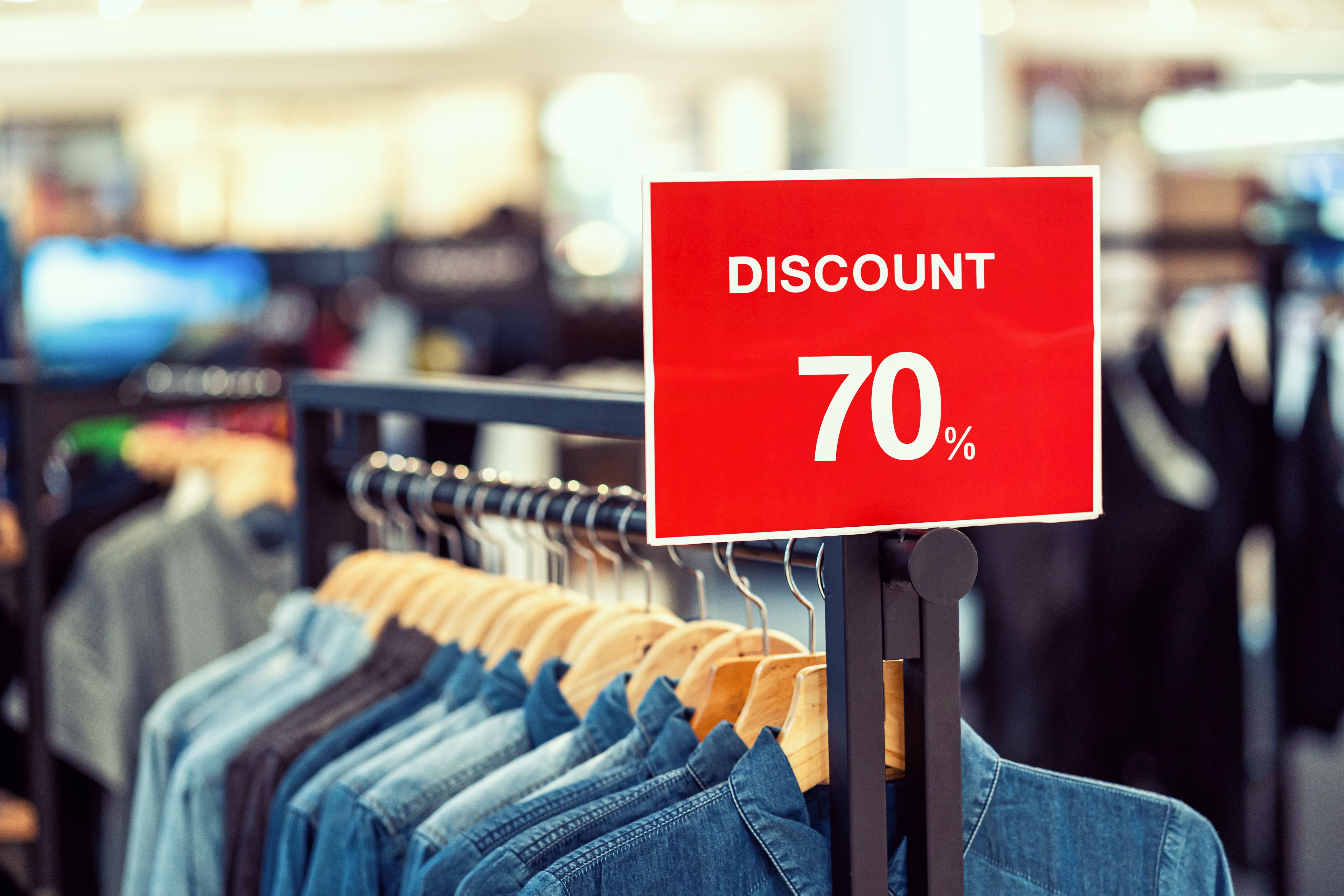 Execs say cautious US consumer is seeking deals and trading down