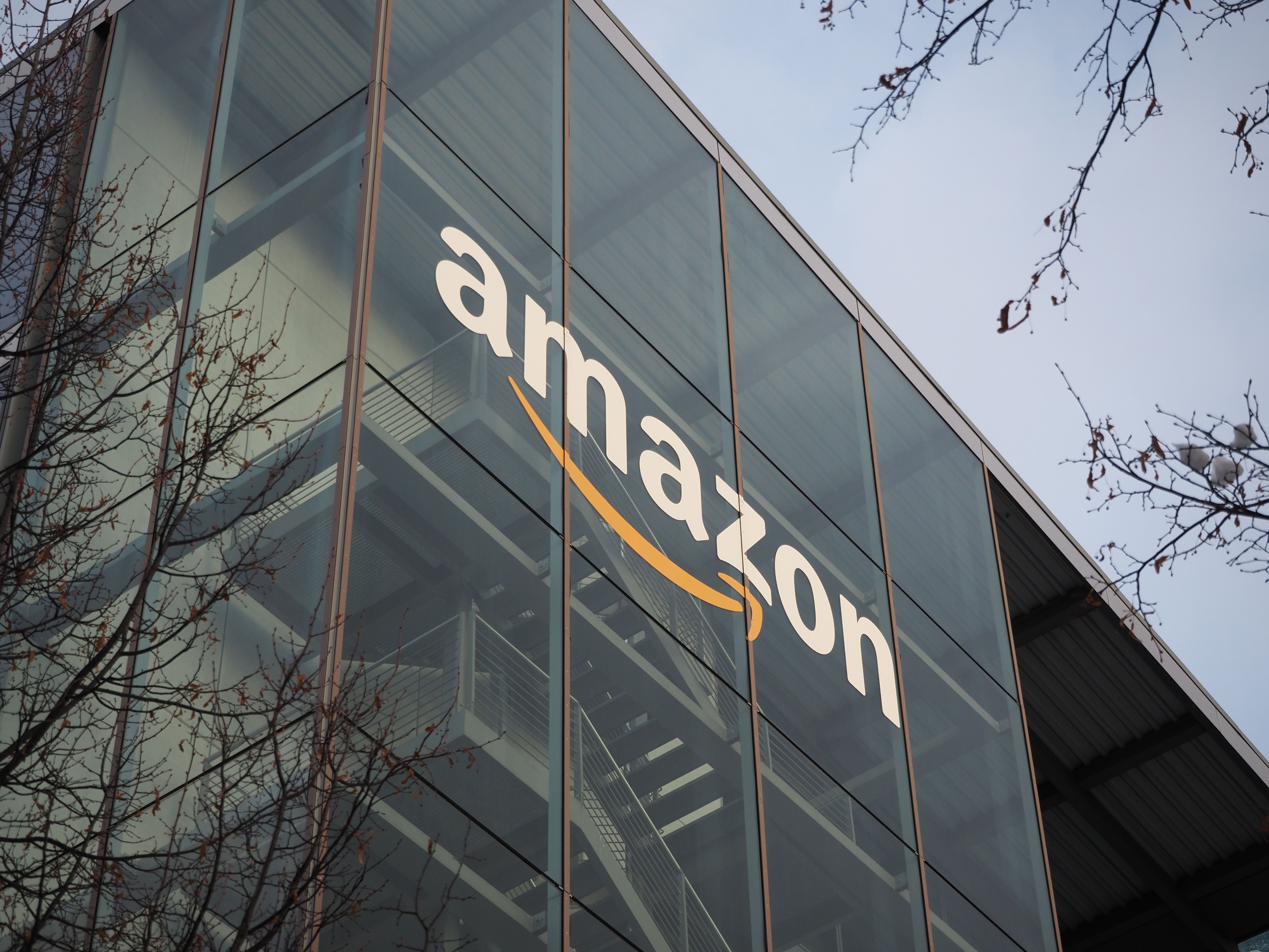 Amazon takes its media business to WPP and OMG
