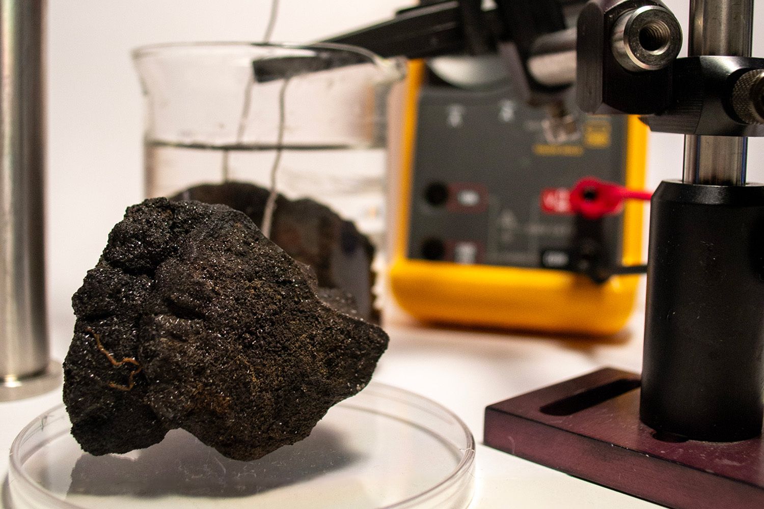 Scientists discovered that this rock can make its own oxygen