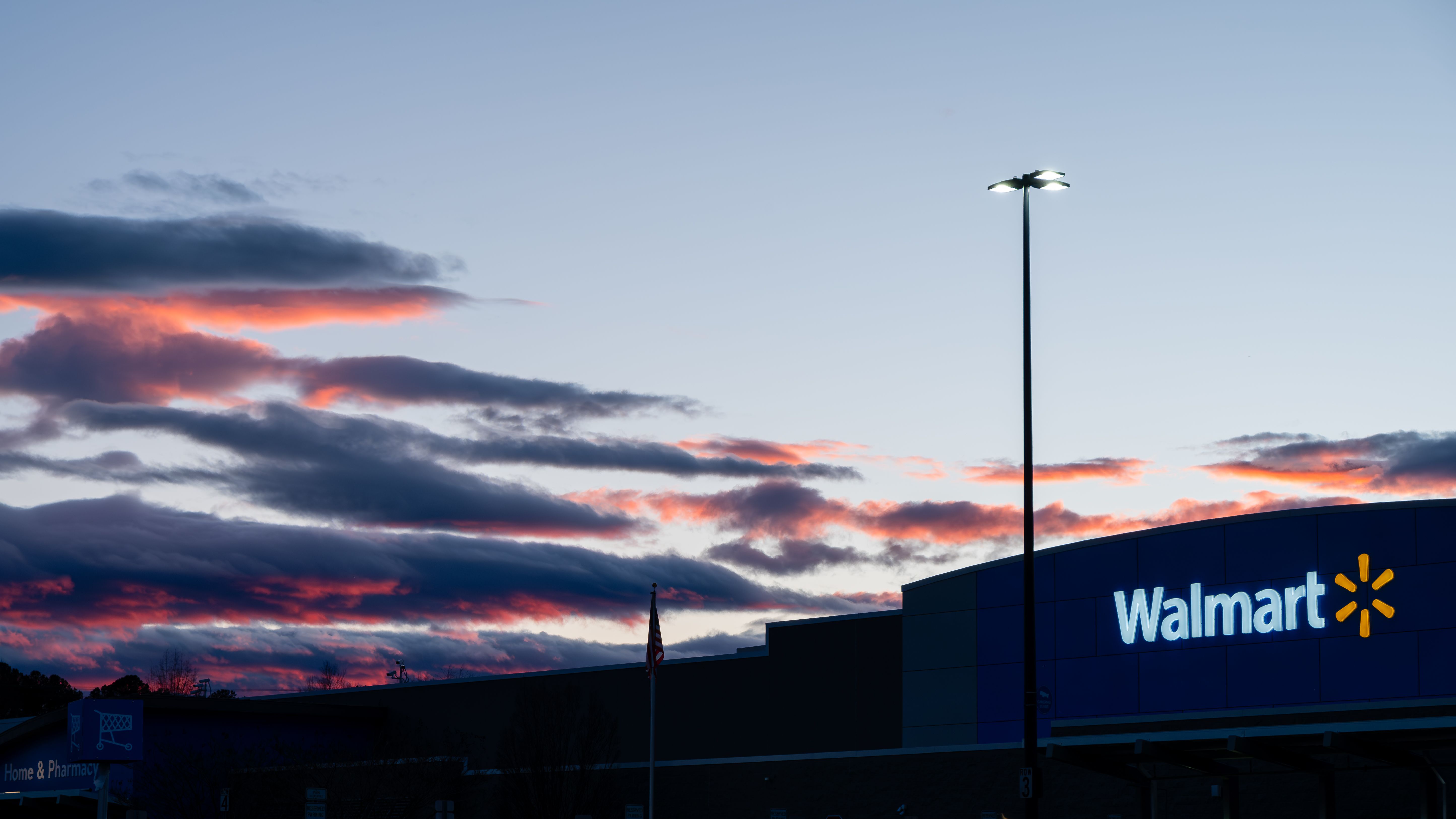 Walmart boosts discretionary spending, Target sees ‘more of the same’