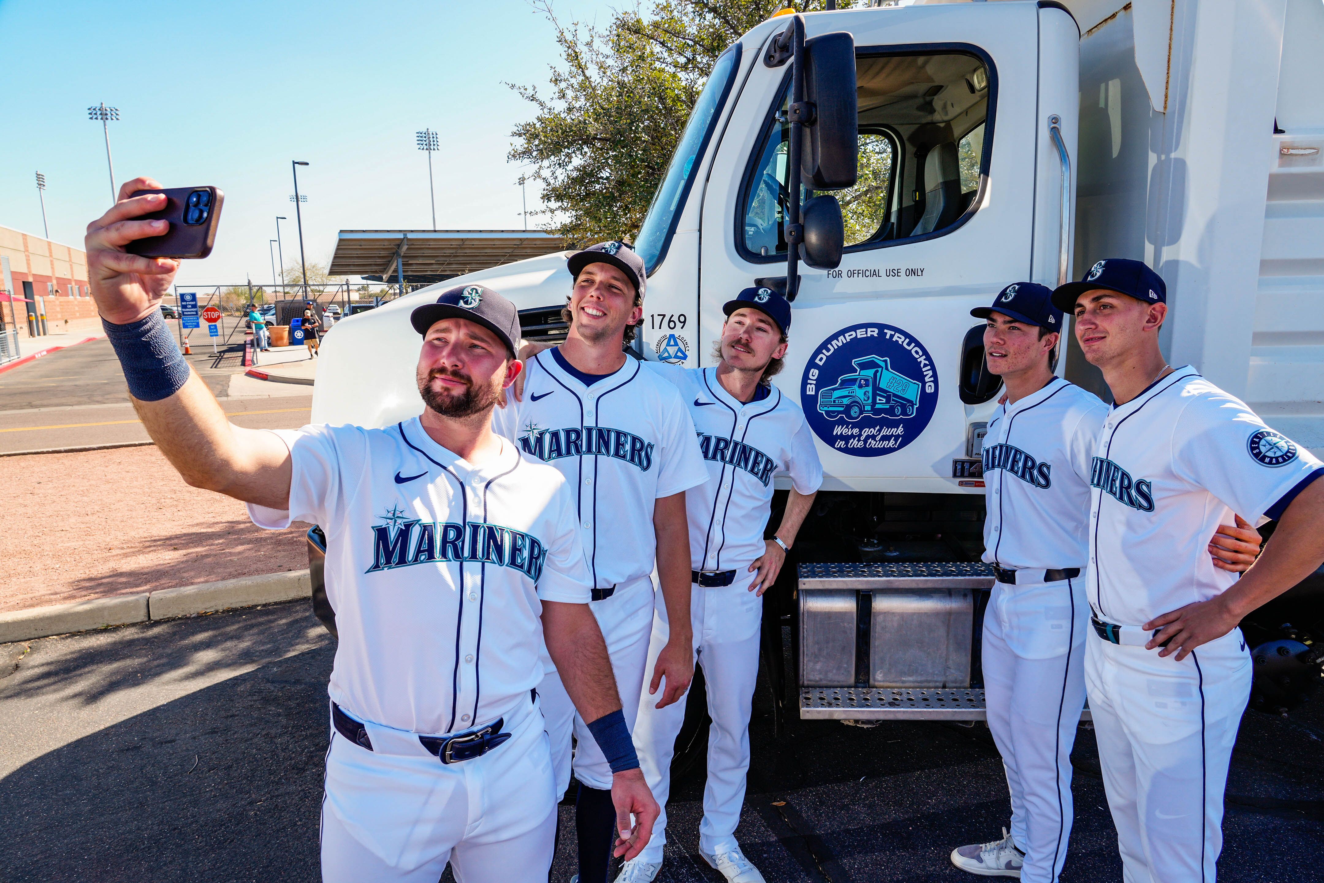 The Seattle Mariners are embracing an ad strategy from decades past