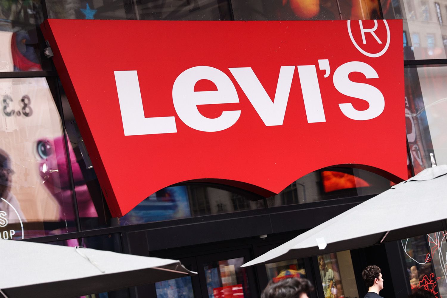 Levi Strauss raises full-year outlook, revenue climbs from prior year