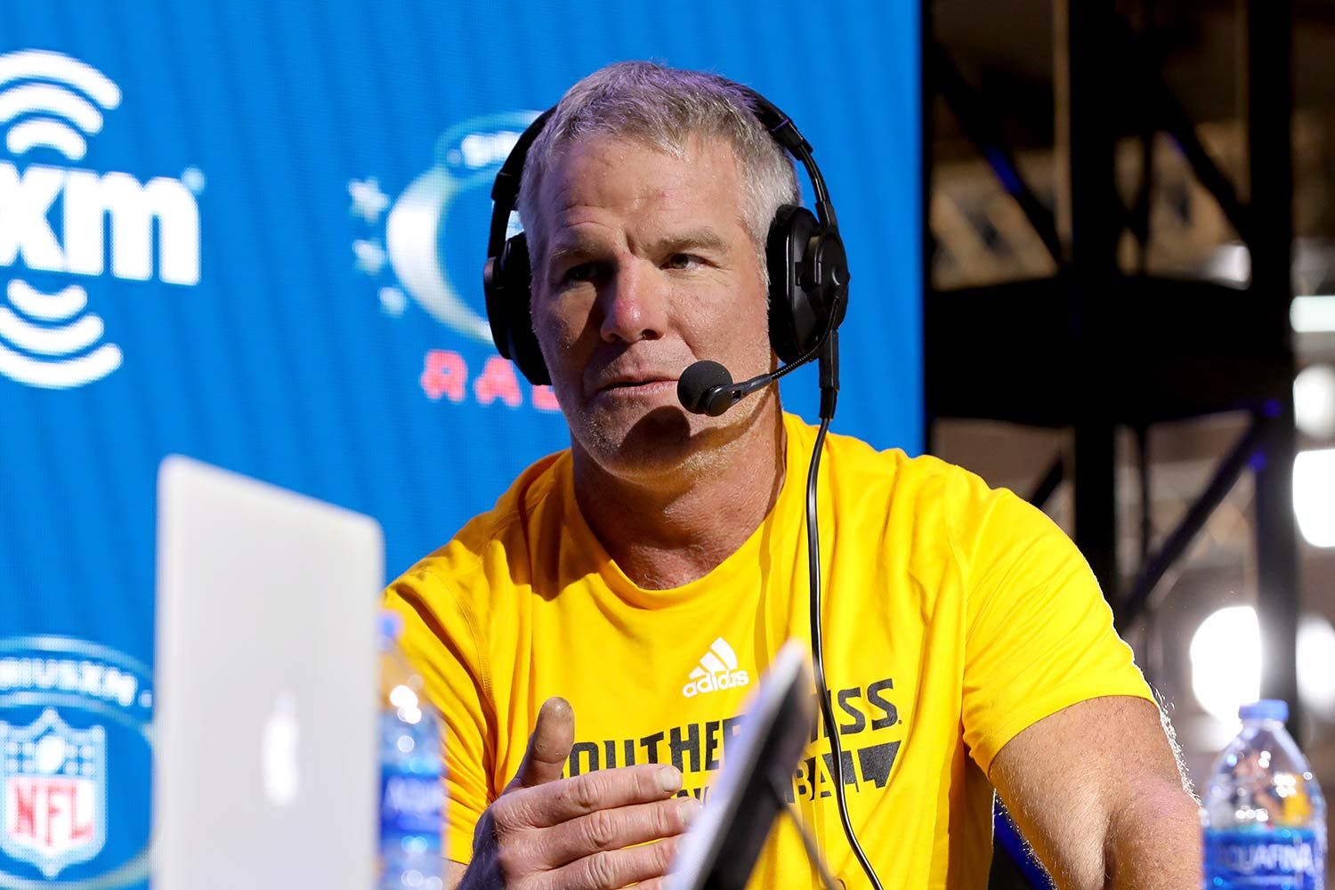 Texts show Brett Favre’s involvement in Mississippi welfare scandal