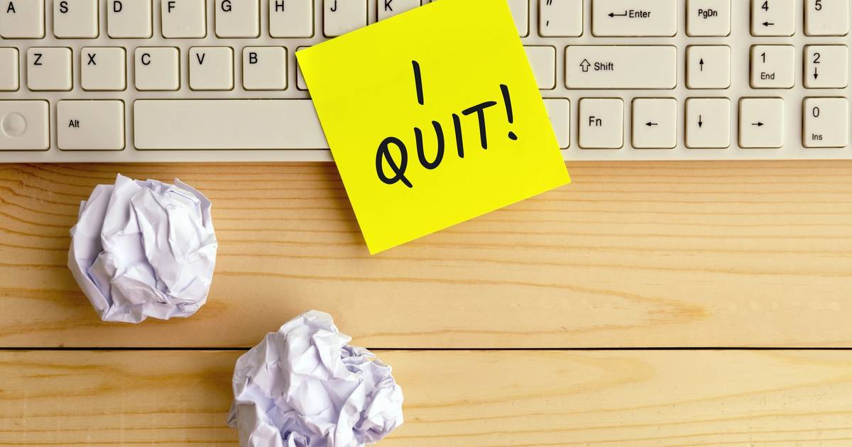 Should You Tell Your Boss You re Searching For Another Job should-you-tell-your-boss-you-re-searching-for-another-job