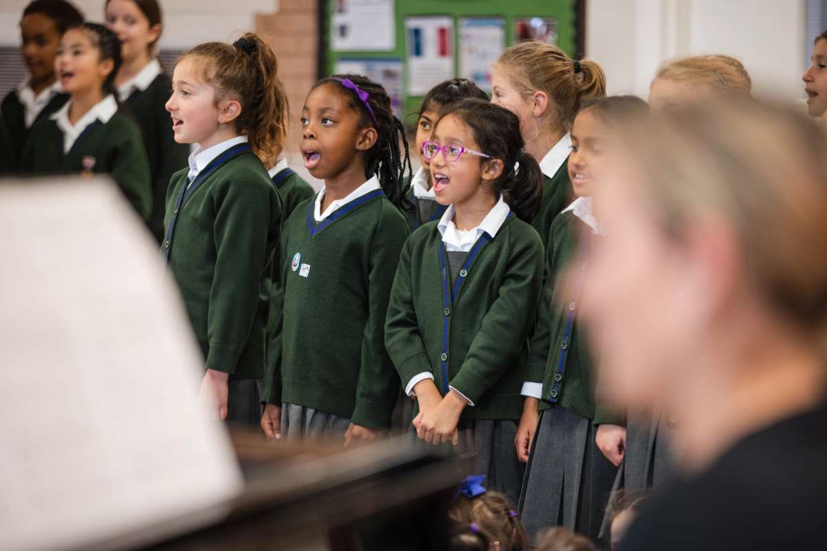 School Admissions | Apply for a school place | Lyonsdown Girls' Prep School