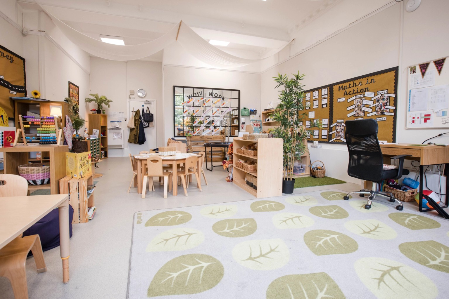 Contact Us | Lyonsdown Girls' Prep School