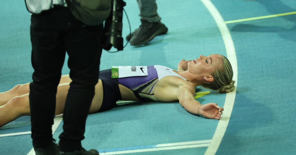 Analysis: Keely Hodgkinson Smashes The Indoor 800m World Record With 1: ...