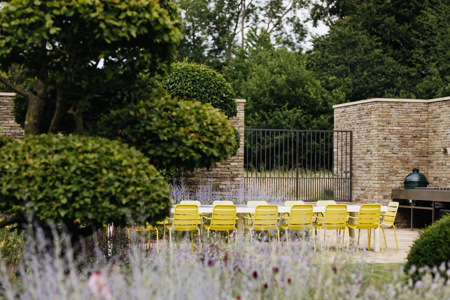 Oxfordshire Garden | Tom Stuart-Smith Studio