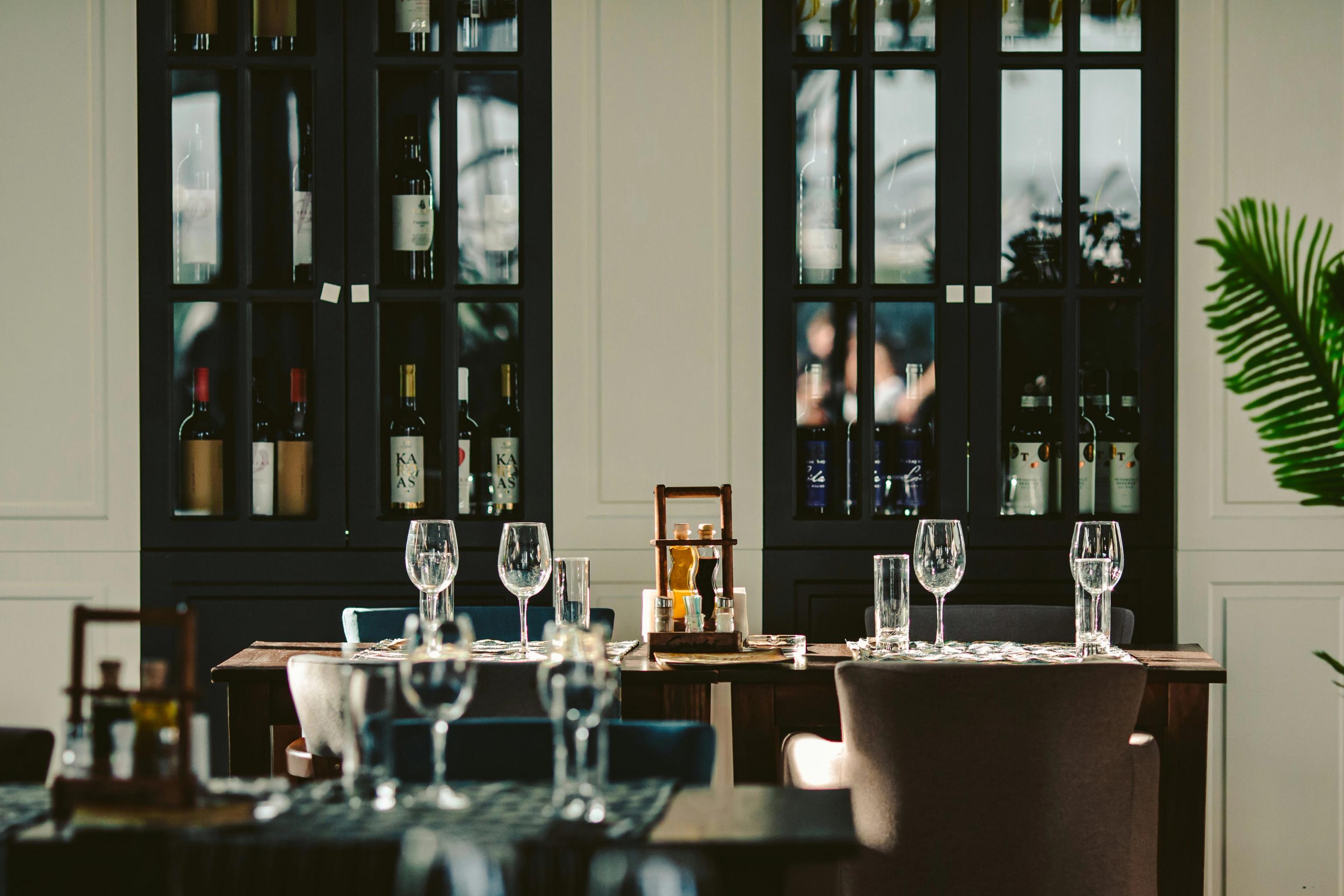 How to find the true gems on a restaurant wine list | House of Decant