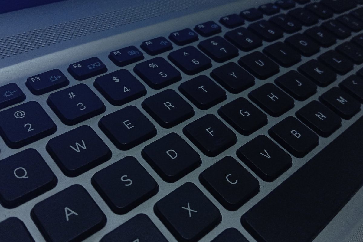 QWERTY Typing Lessons Practice | Typing Mentor