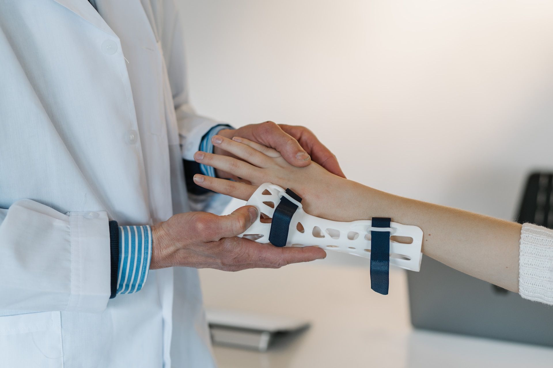 Typing Injuries and Prevention - Protect the Pain of Typing
